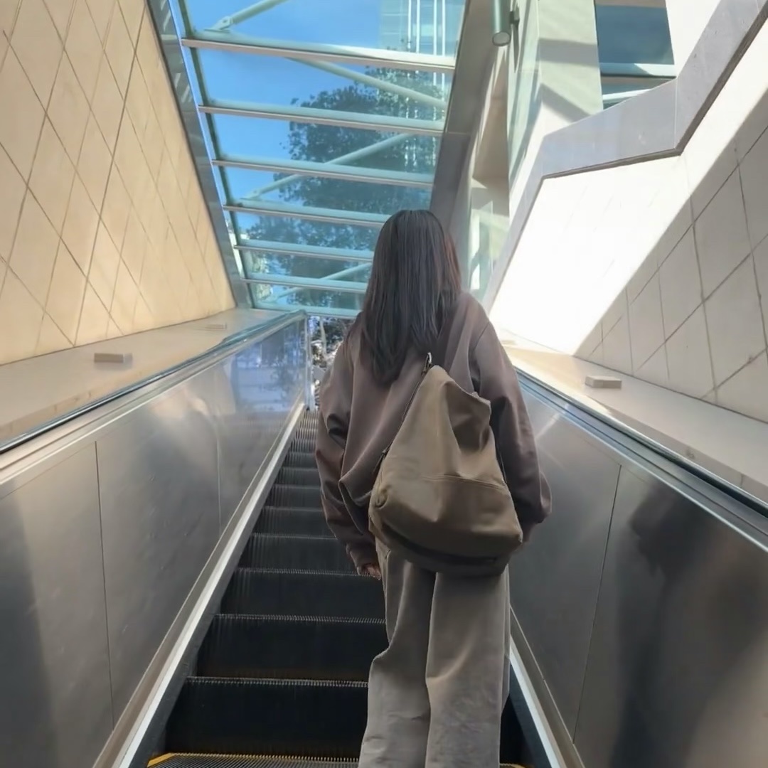 Grey (@aboutgrey) 님의 게시물 | KREAM