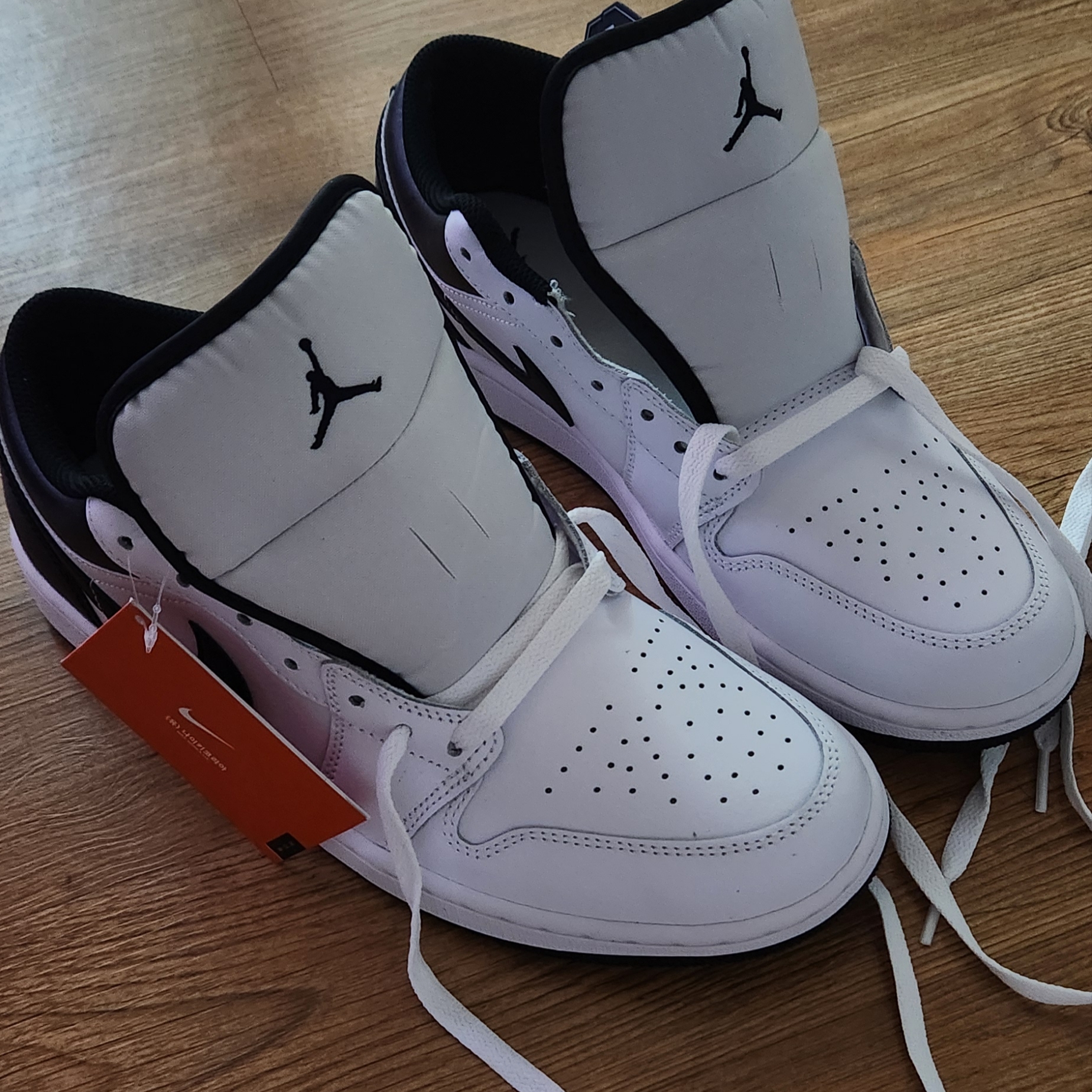 깔끔하고 예쁘네요 착한가격에 산것같음 | KREAM