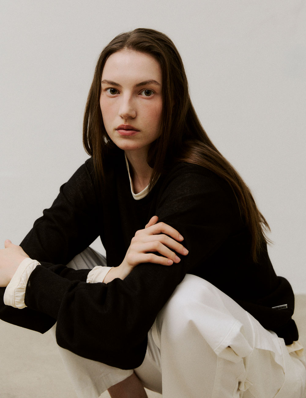 비자비 롱 슬리브 코튼 센터 백 심 티셔츠 와이드 볼륨소매 아이보리 | VIS A VIS | KREAM