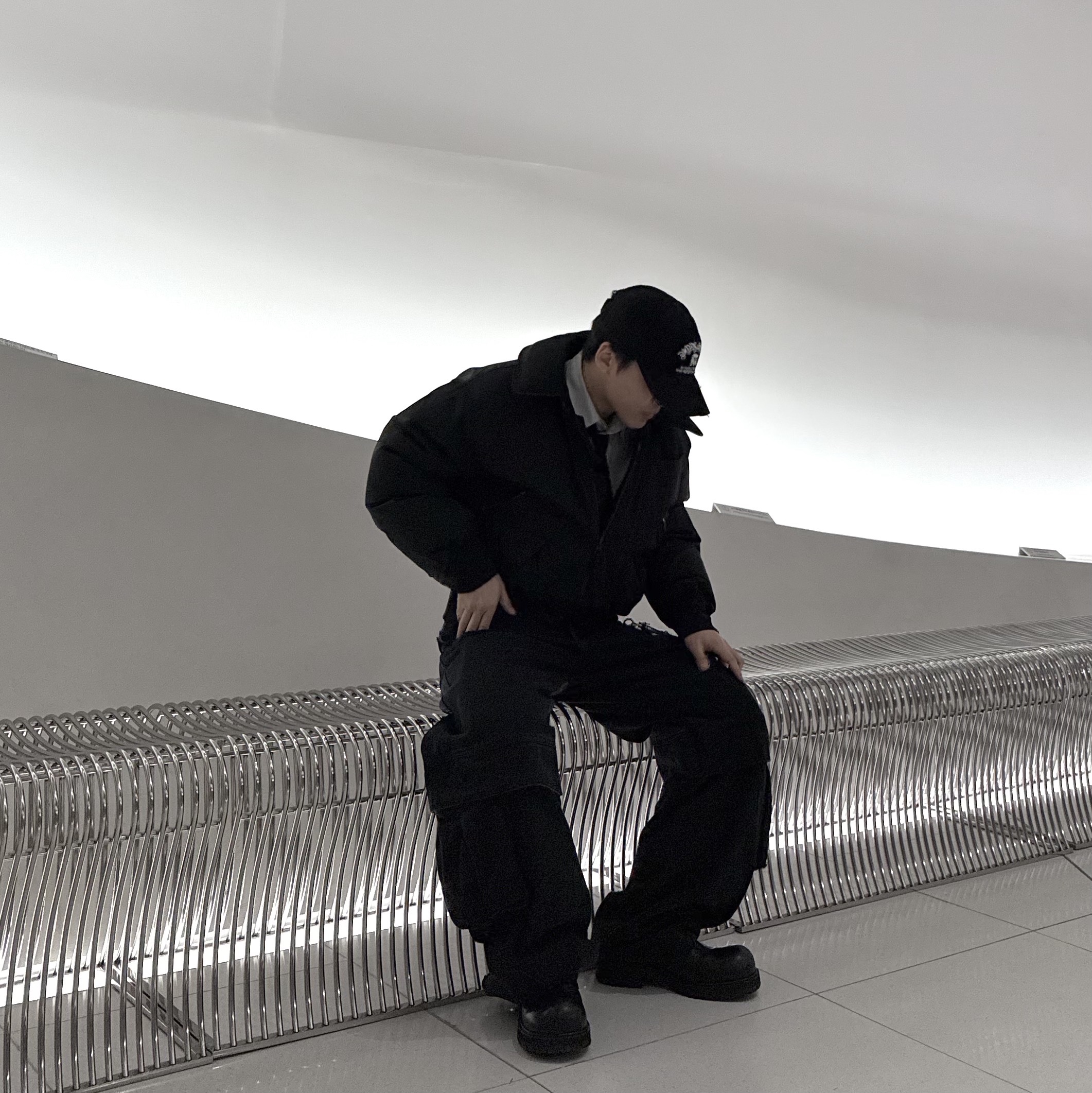 안현준 (@nexide) 님의 게시물 | KREAM