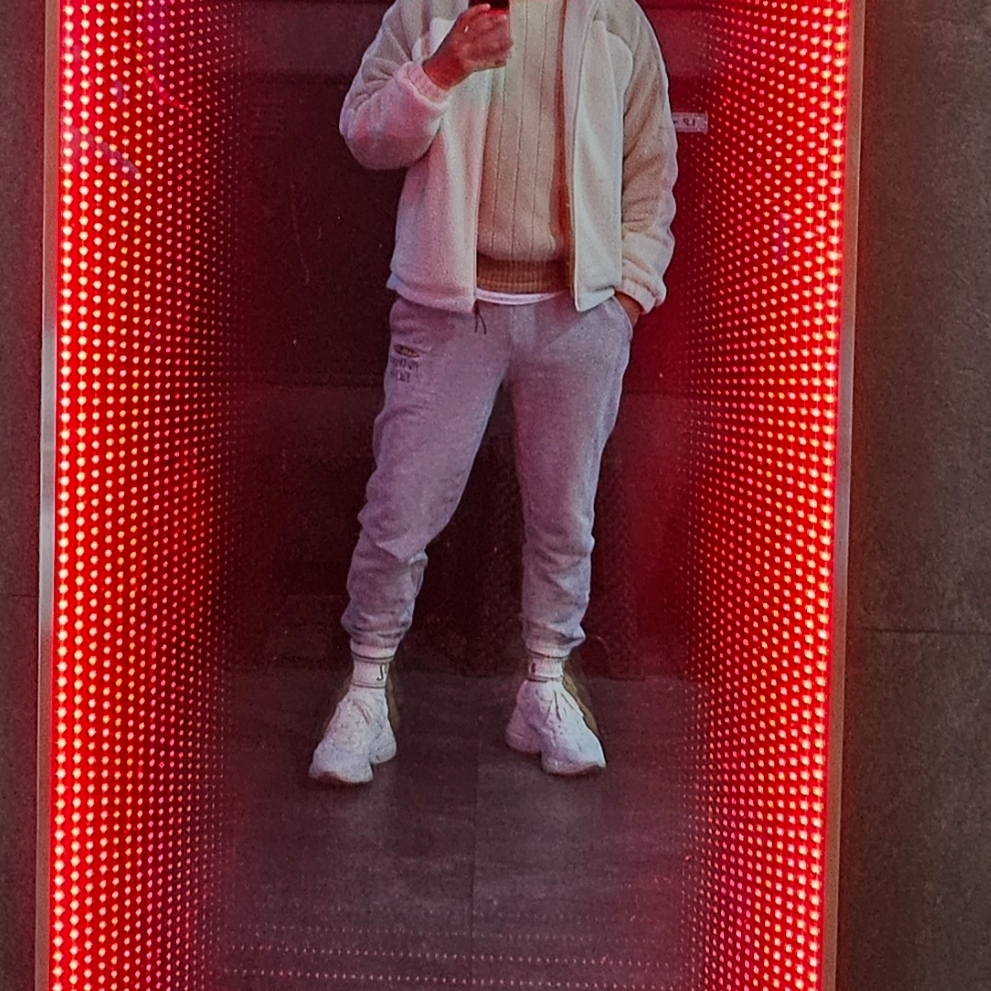 tjdahr123 (@ksms2) 님의 게시물 | KREAM