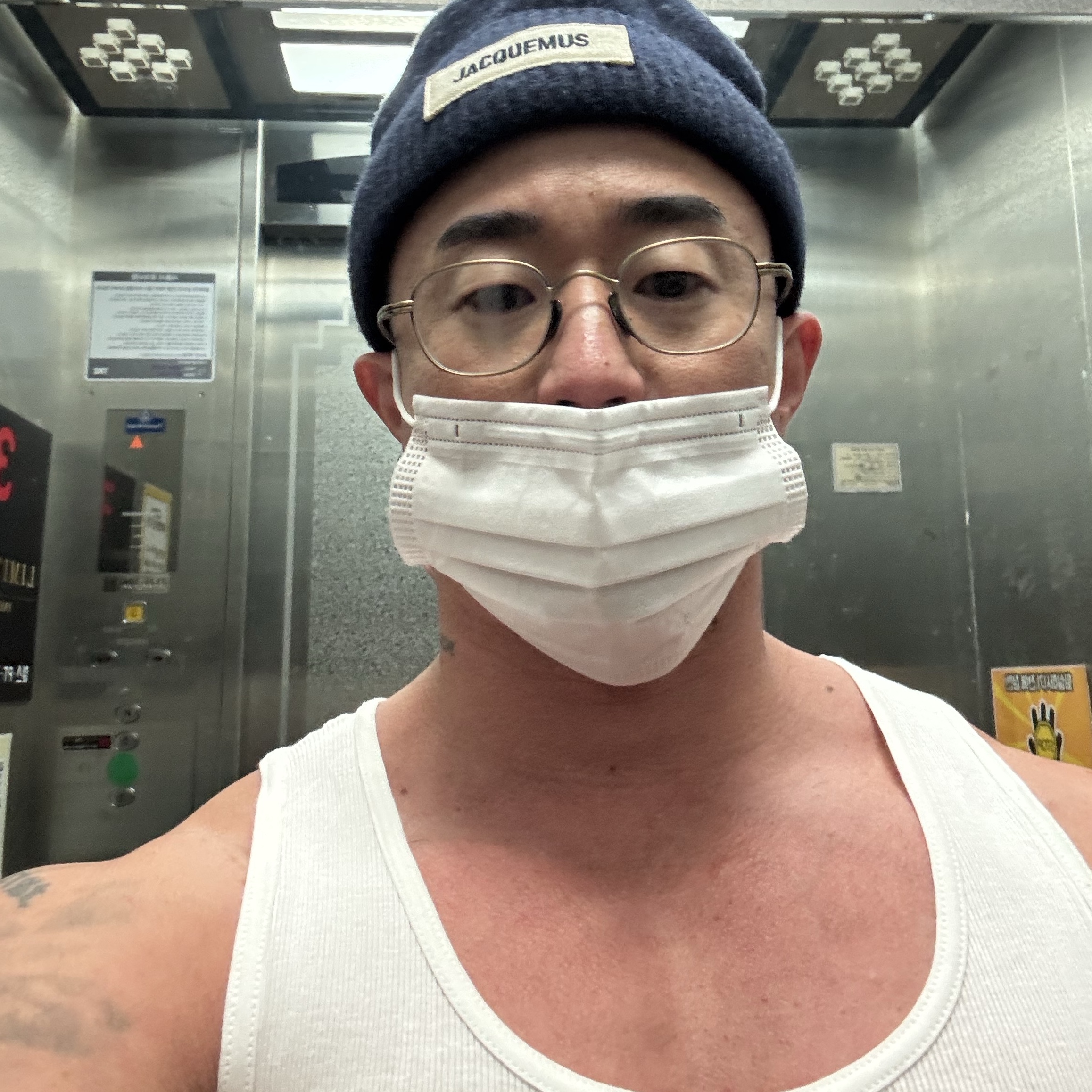 가슴110cm L사이즈 똭 just | KREAM