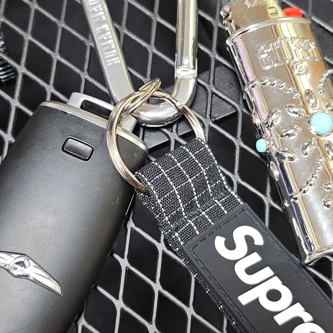 허유 (@xx._.u_) 님의 게시물 | KREAM