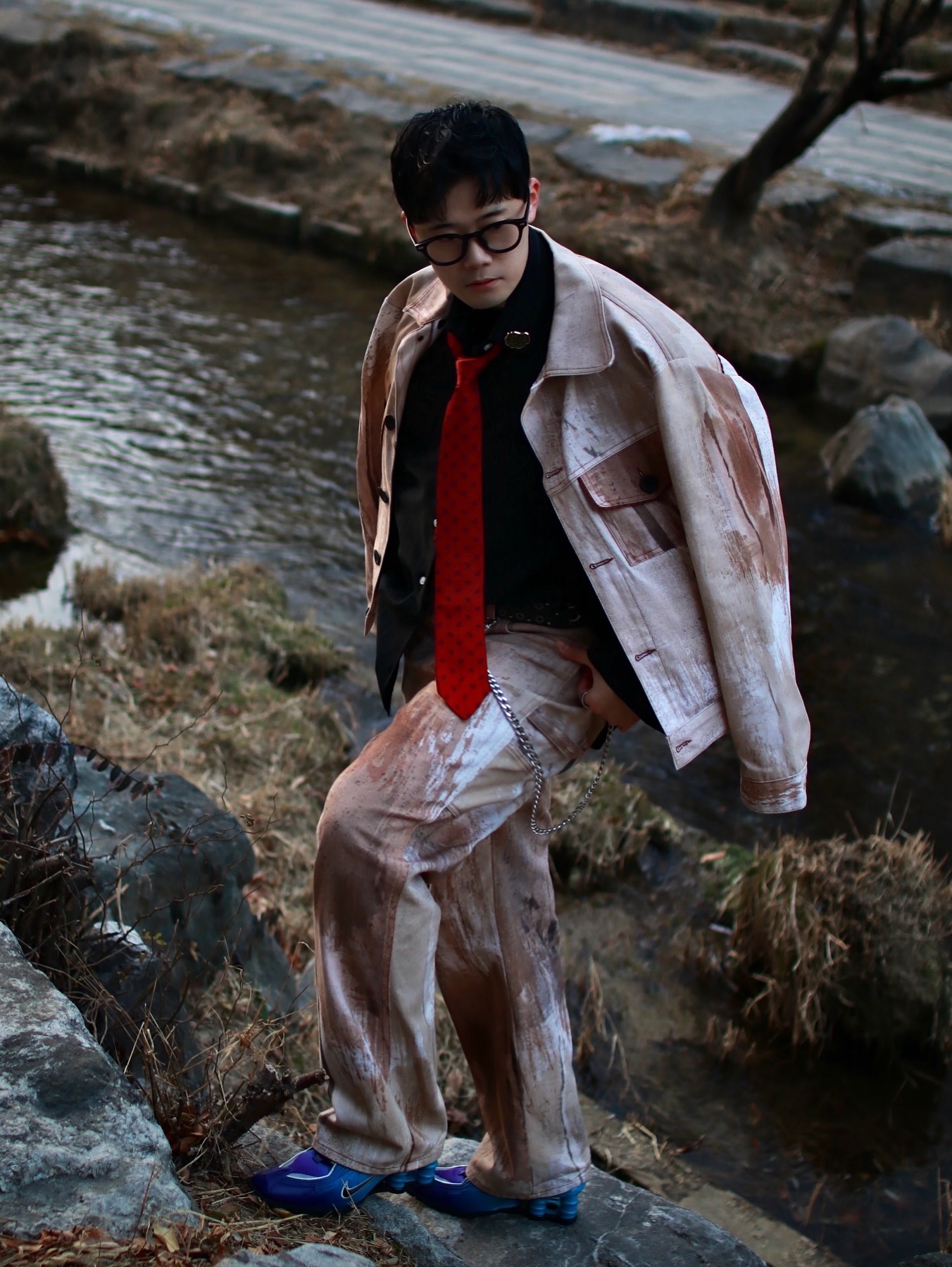 탁 (@tak_s) 님의 게시물 | KREAM