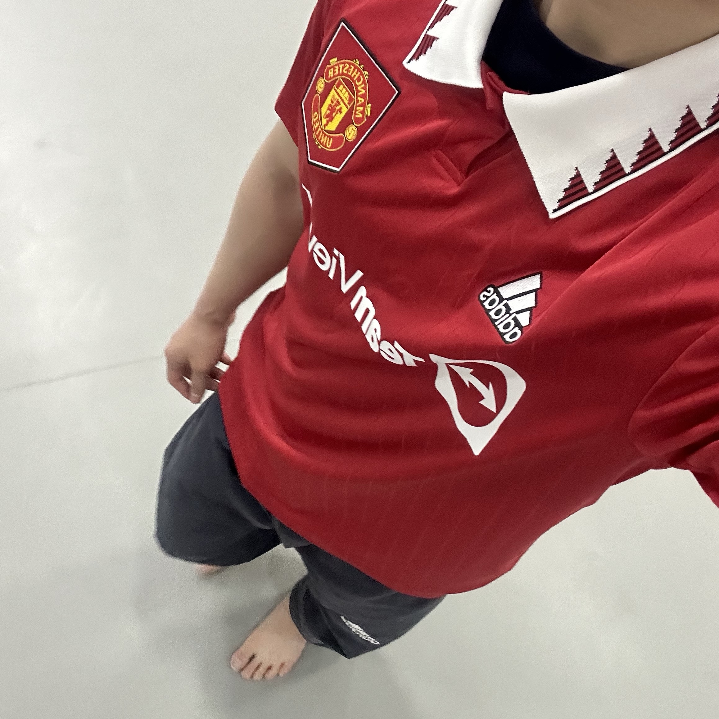 179 77인데 us사이즈 L이요.. | KREAM