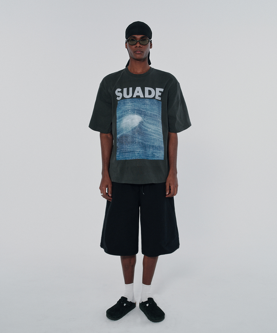 스웨이드 와이드 스웨트 쇼츠 블랙 | Suade | KREAM