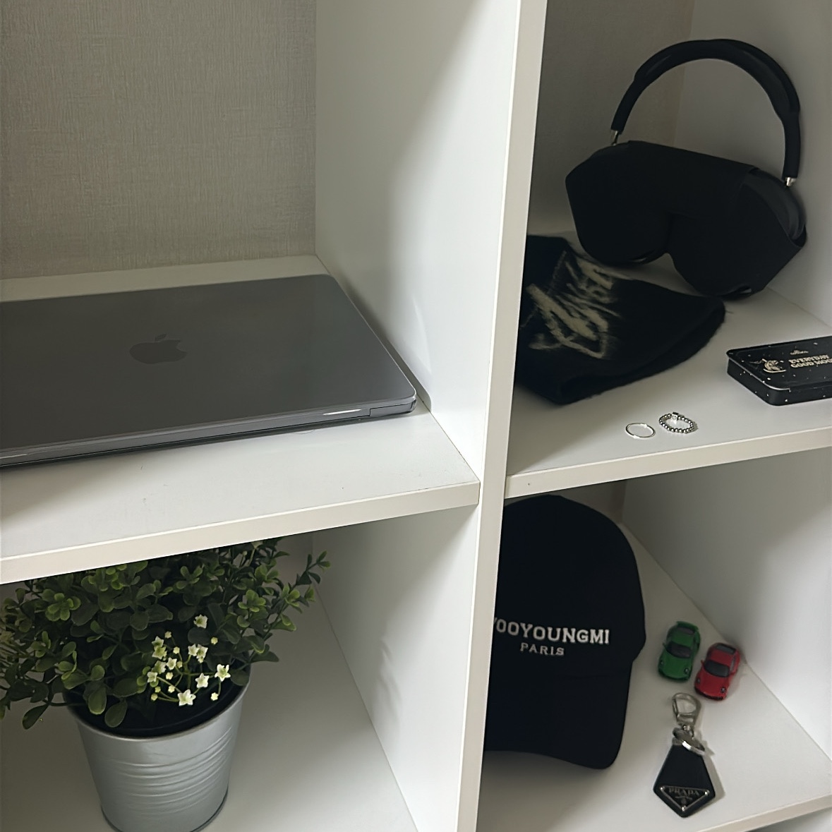 다들 깔끔하게 정리 잘하던데.. | KREAM