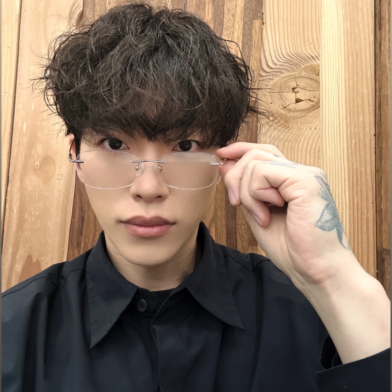 pet (@silver_taek) 님의 게시물 | KREAM