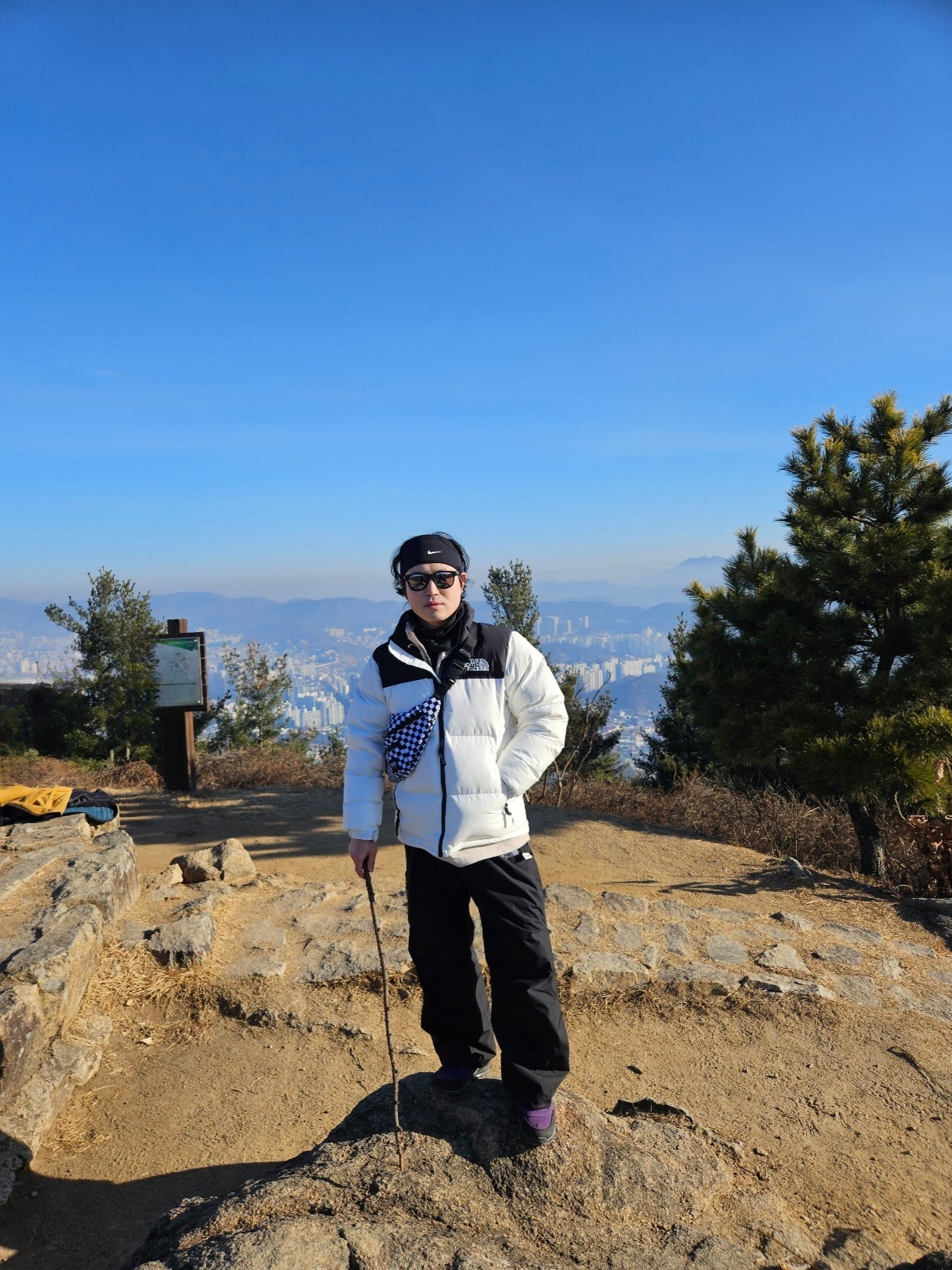 등산좋아하는 장발총각 | KREAM