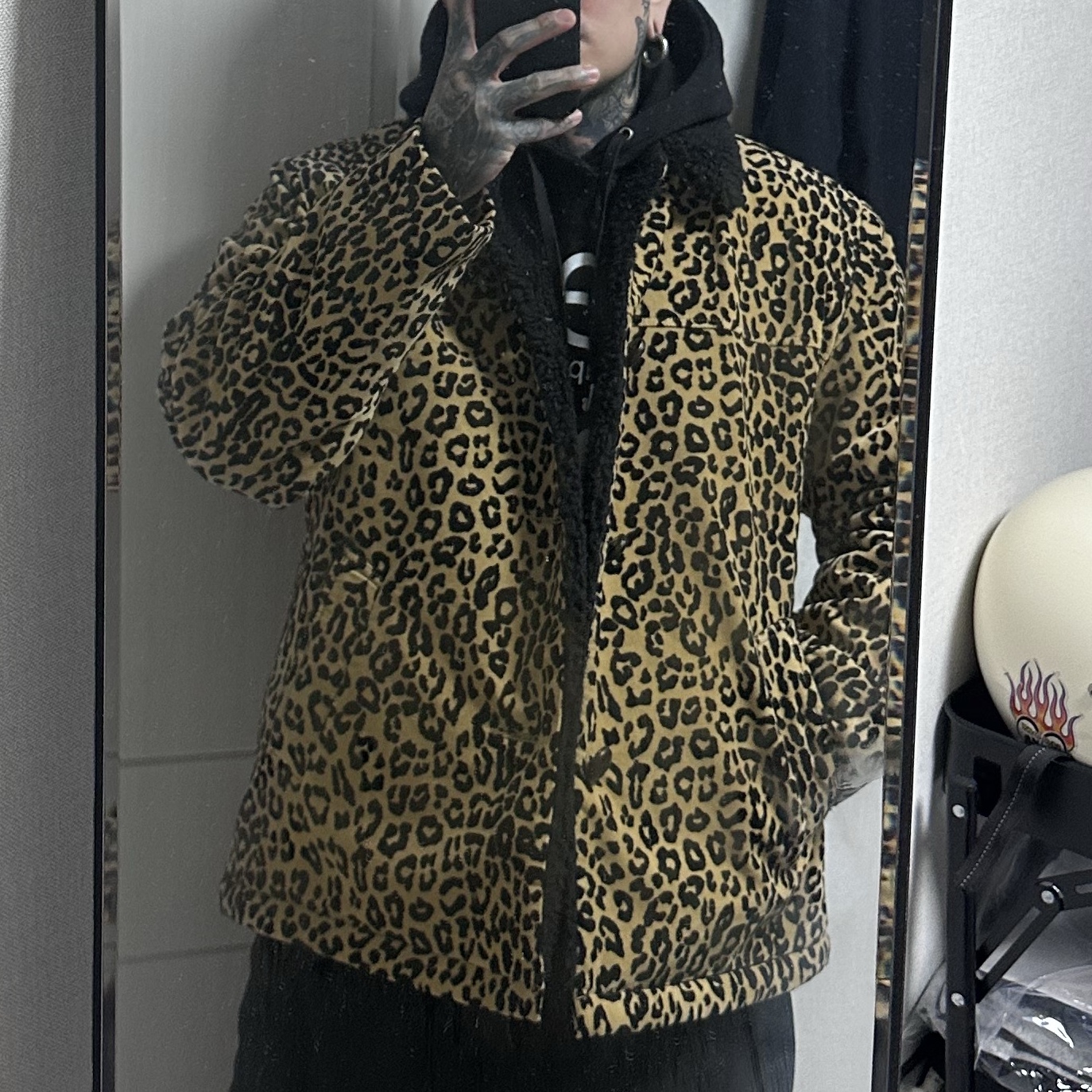 중지맨 (@ji_soo_ho_90s) 님의 게시물 | KREAM