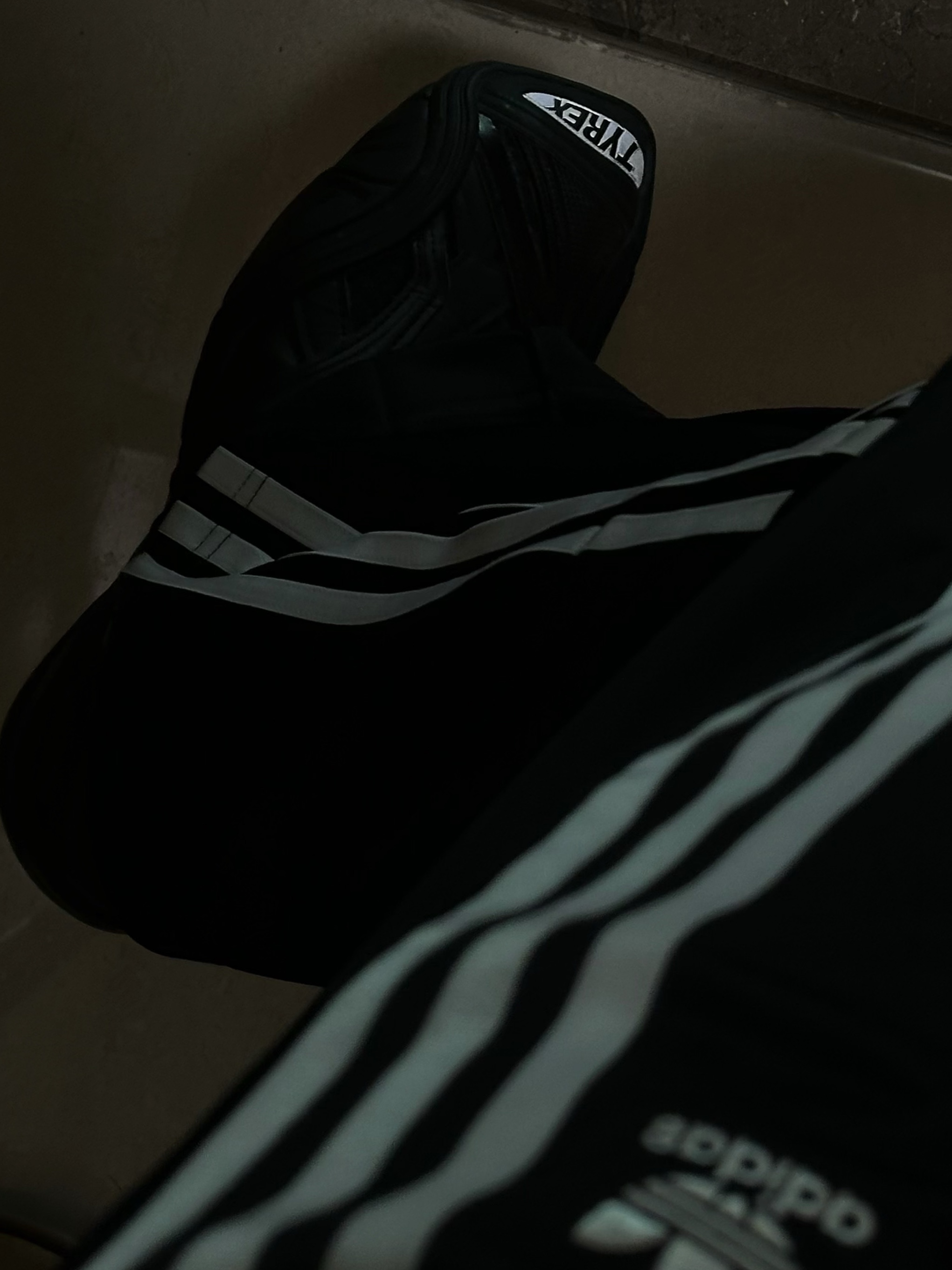 (@tiszature) 님의 게시물 | KREAM