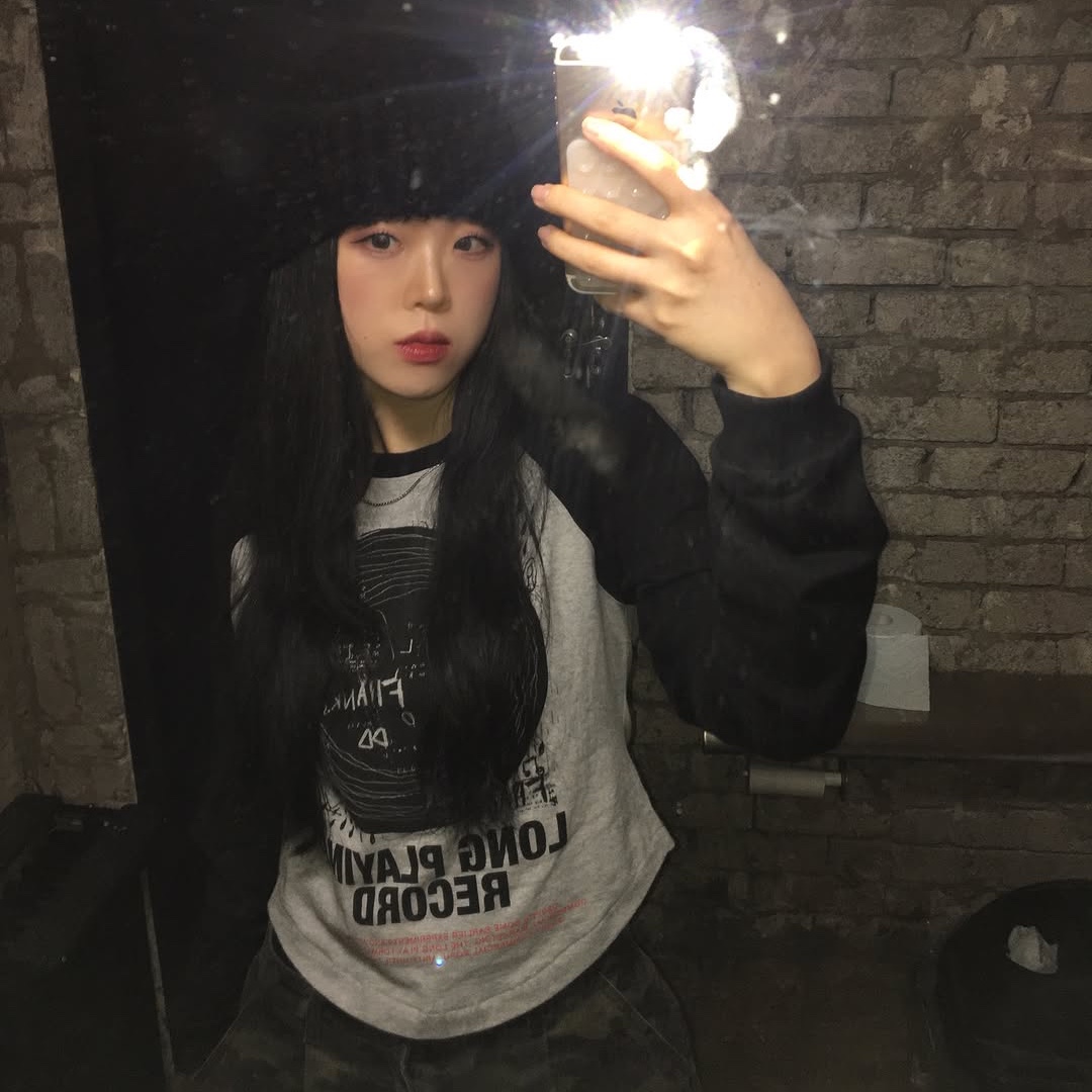 LP RAGLAN LS TEE🖤 | KREAM