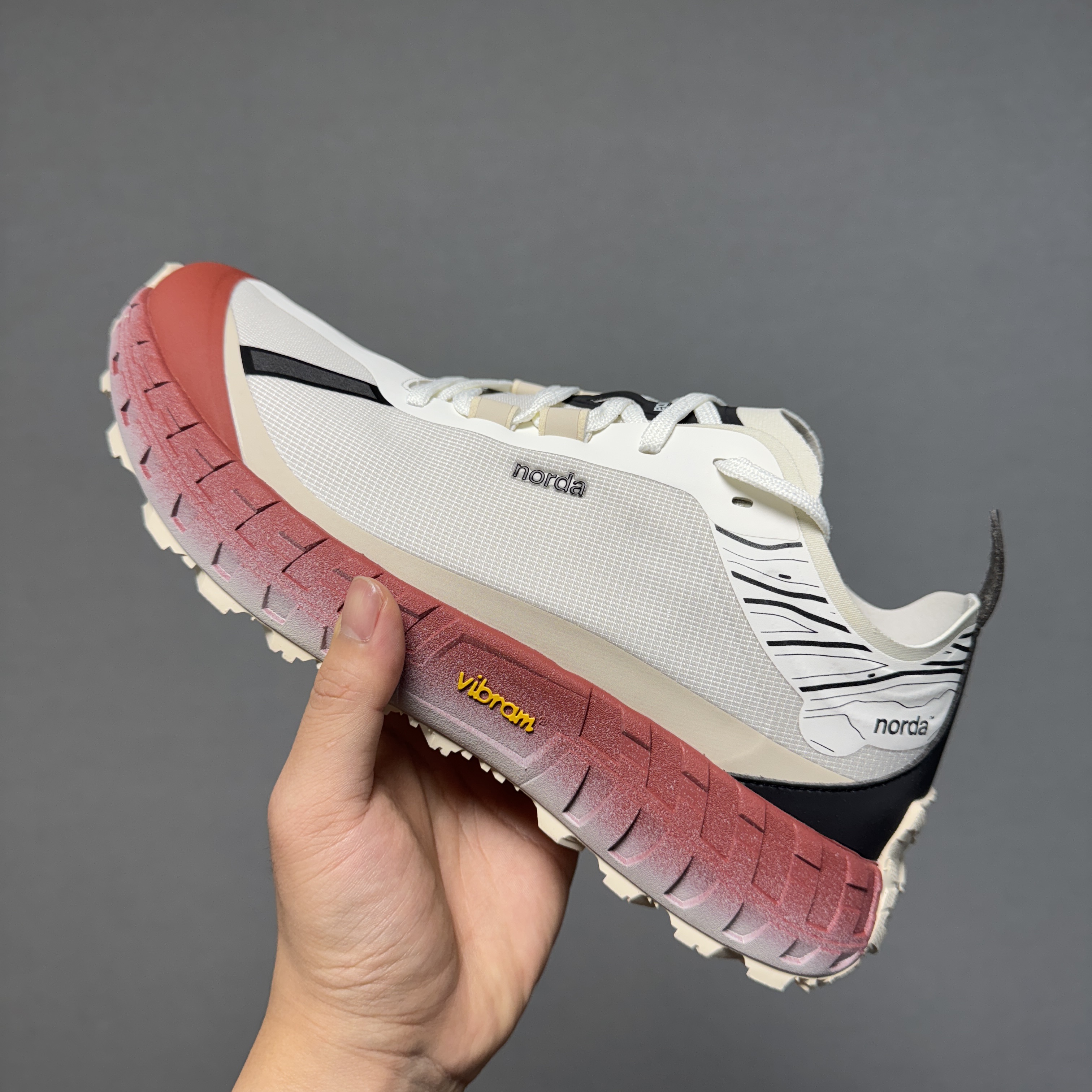 @acgacg) 님의 게시물 | KREAM