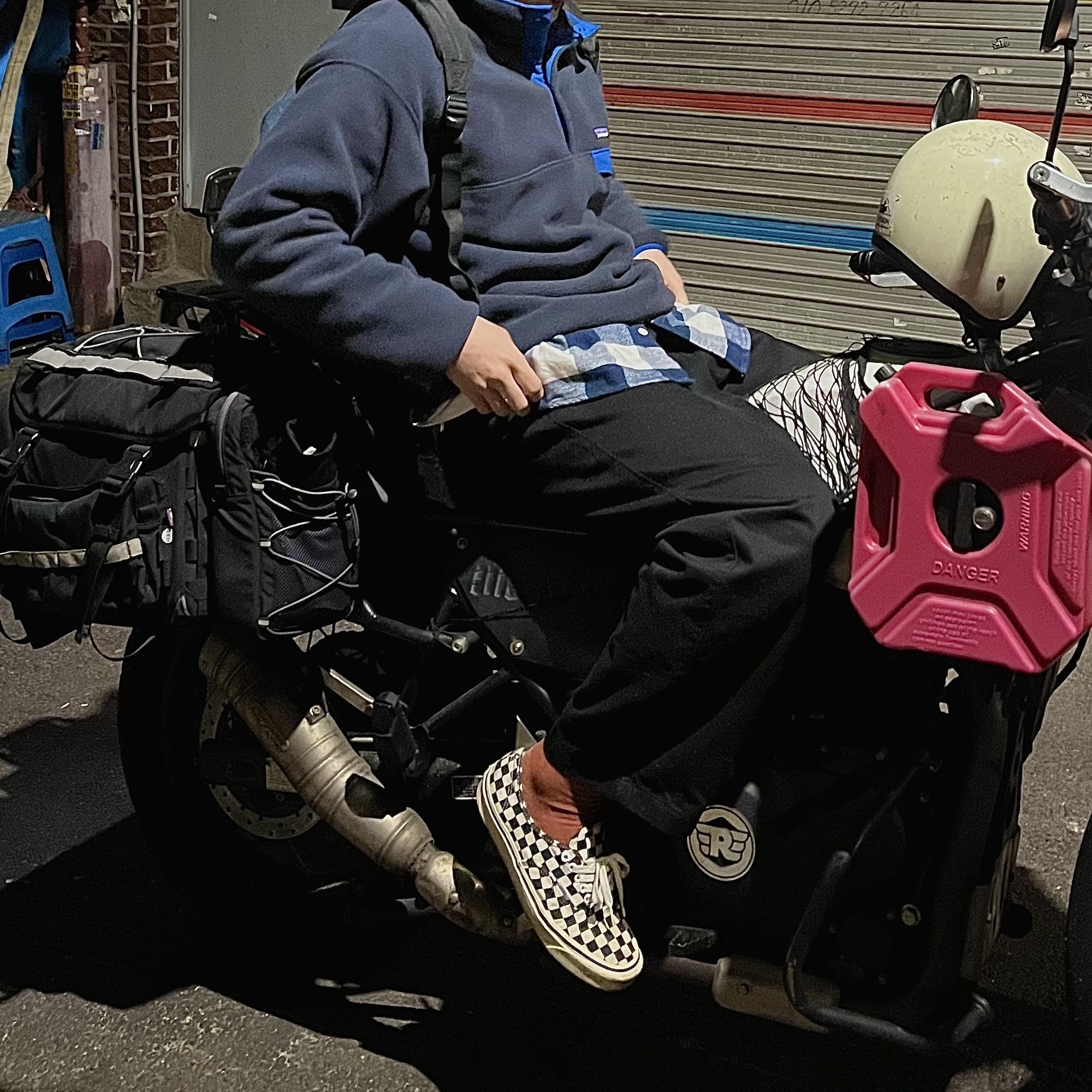 (@goraf) 님의 게시물 | KREAM