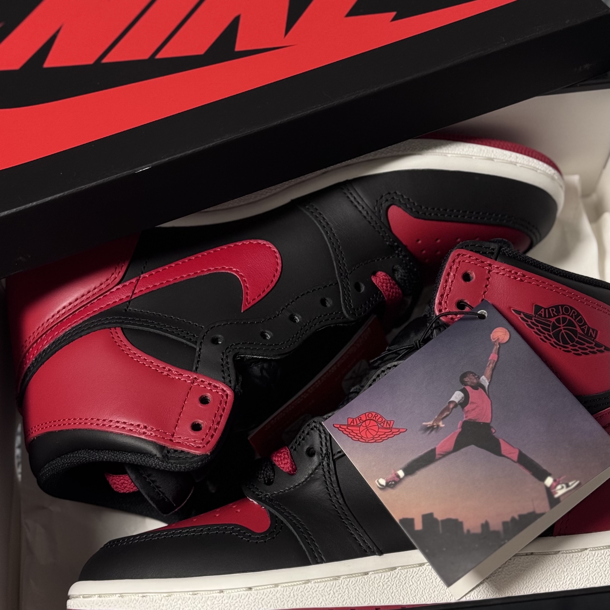 (@tech._.11) 님의 게시물 | KREAM