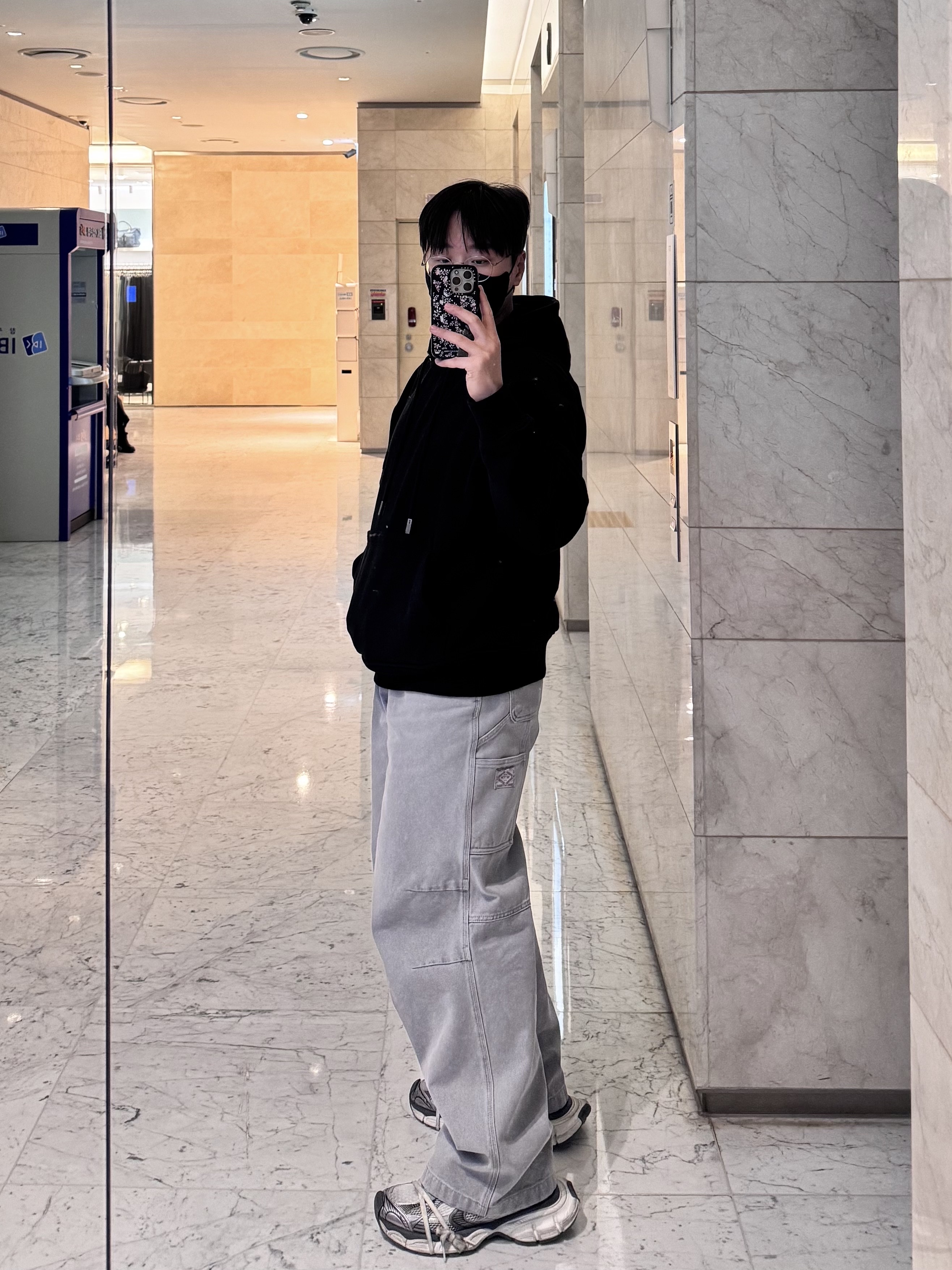 우영미 25SS 플라워 후드 개시 | KREAM