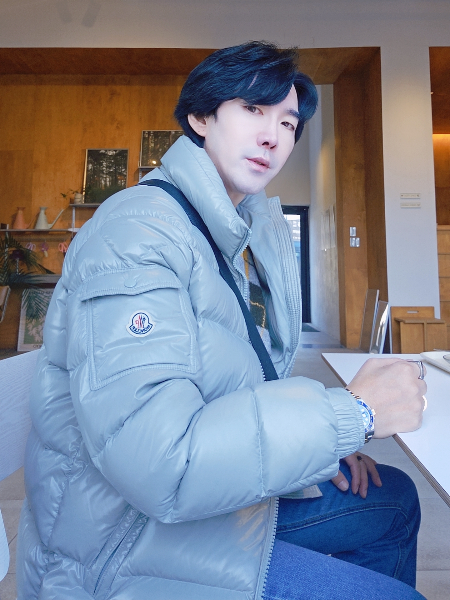 김 현 (@_kim_hyun_) 님의 게시물 | KREAM