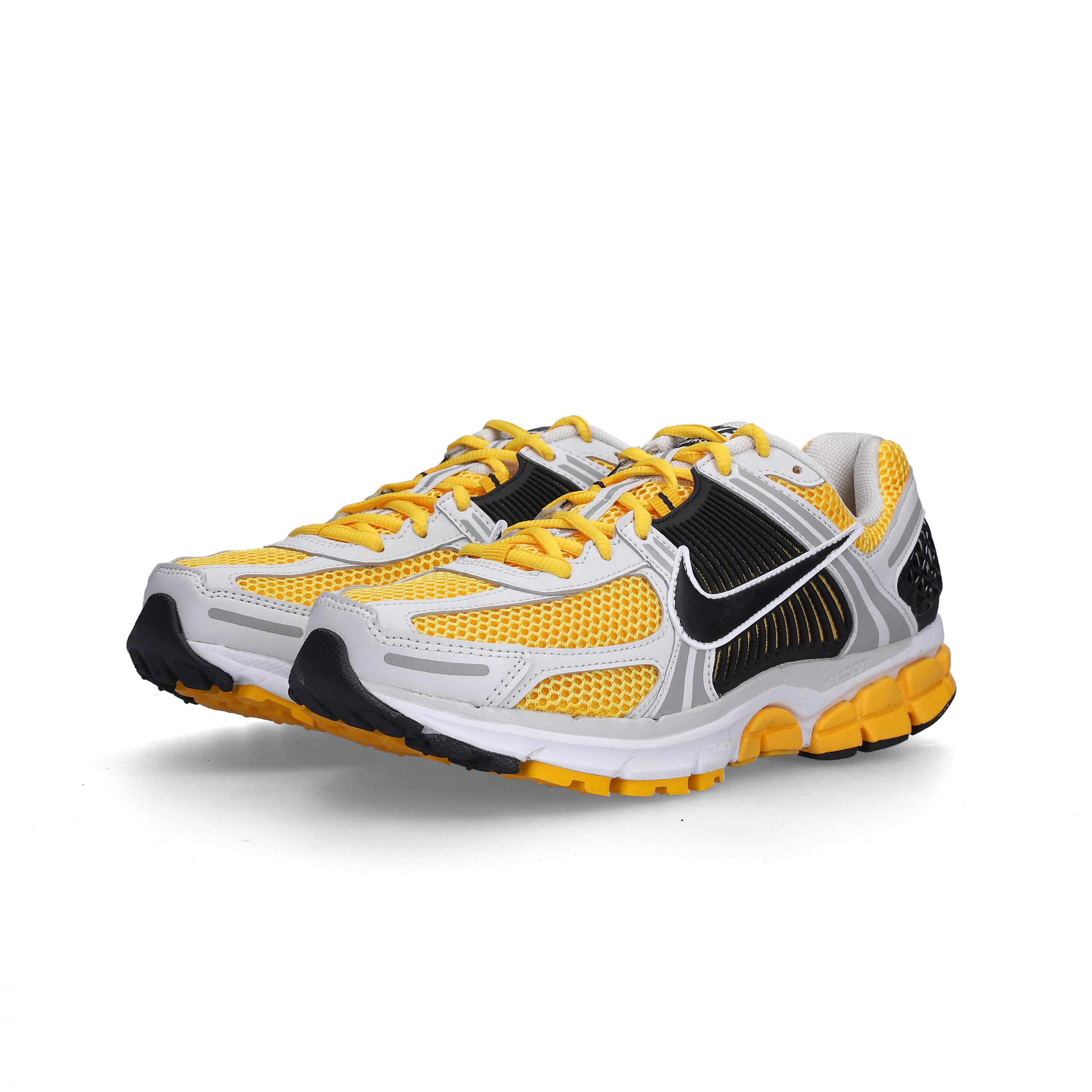 나이키 줌 보메로 5 포톤 더스트 유니버시티 골드 | KREAM