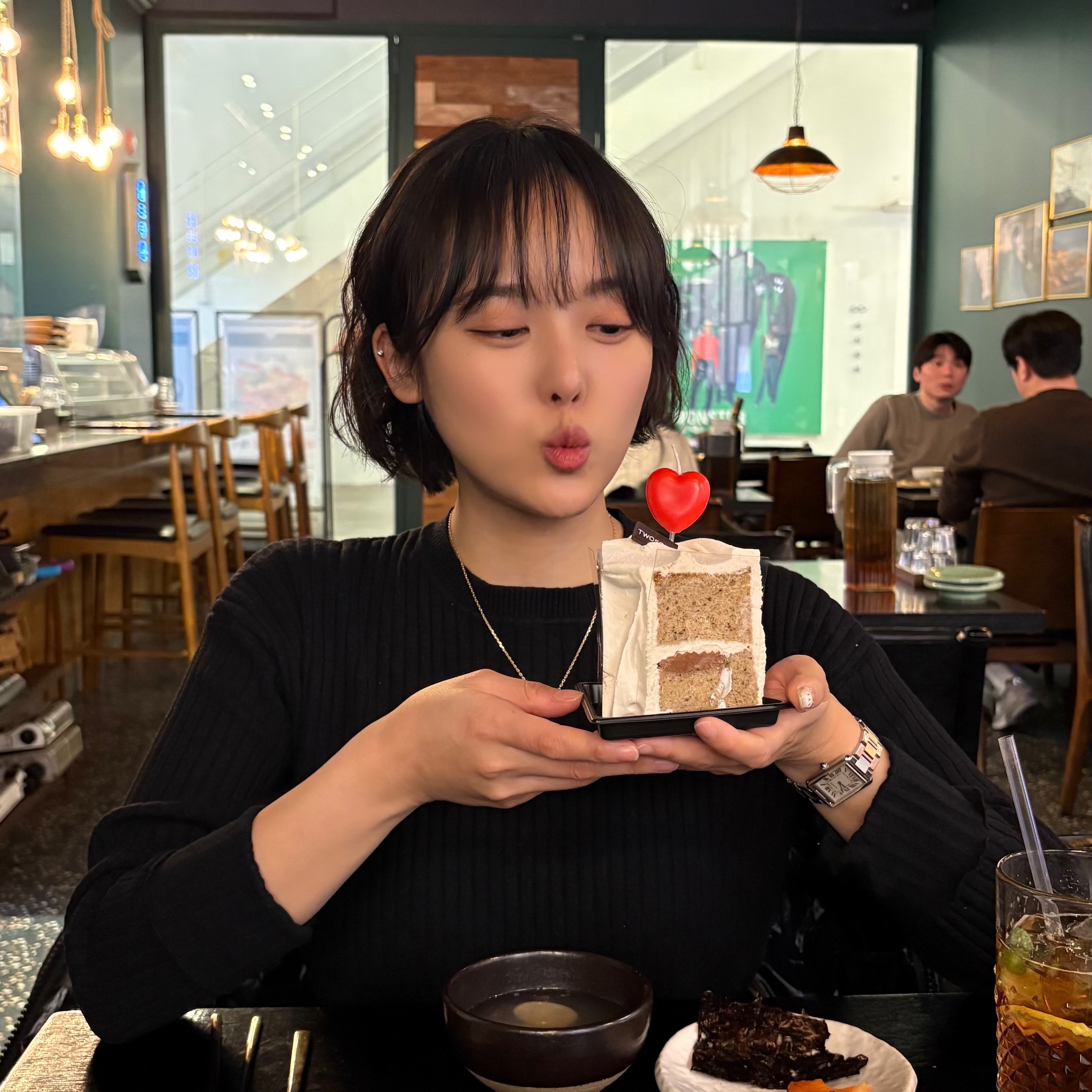 머리 자른 기념 | KREAM