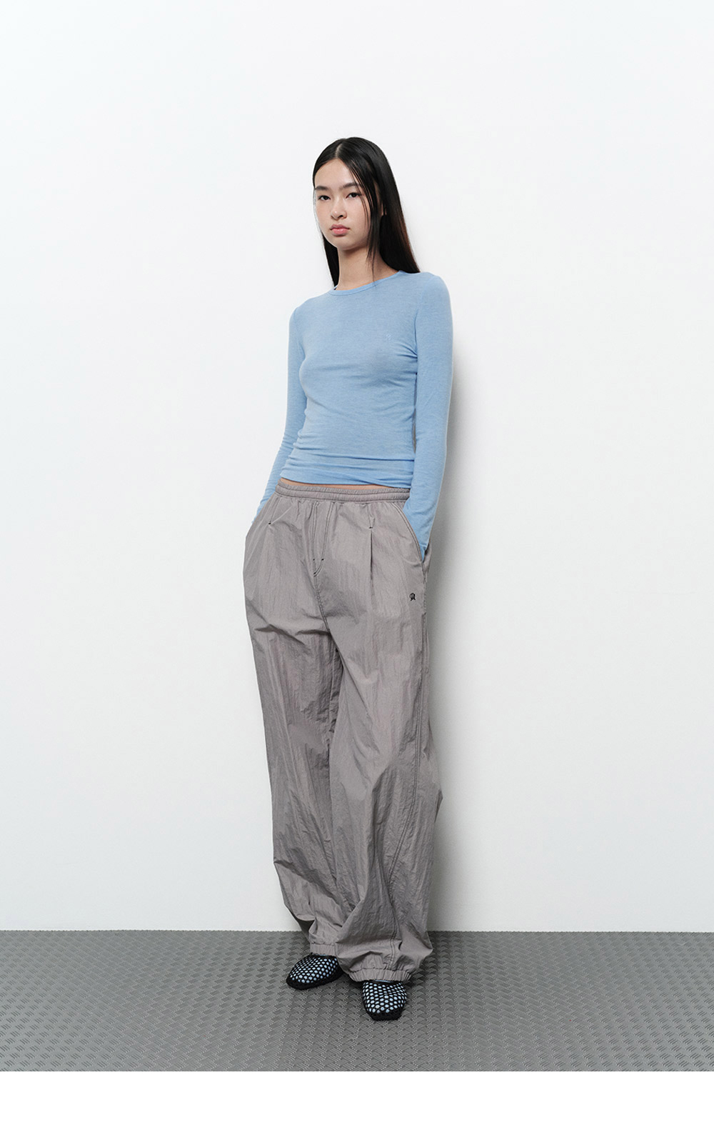 다이애그널 소프트 베이직 티 블루 | DIAGONAL | KREAM