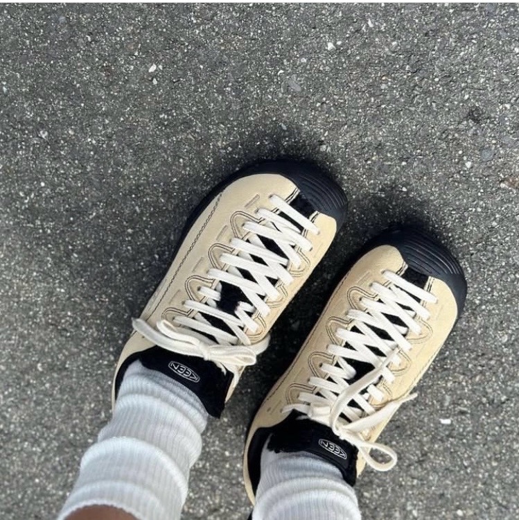 몰라 빨리 팔렸으면 좋... (@w0hery) 님의 게시물 | KREAM