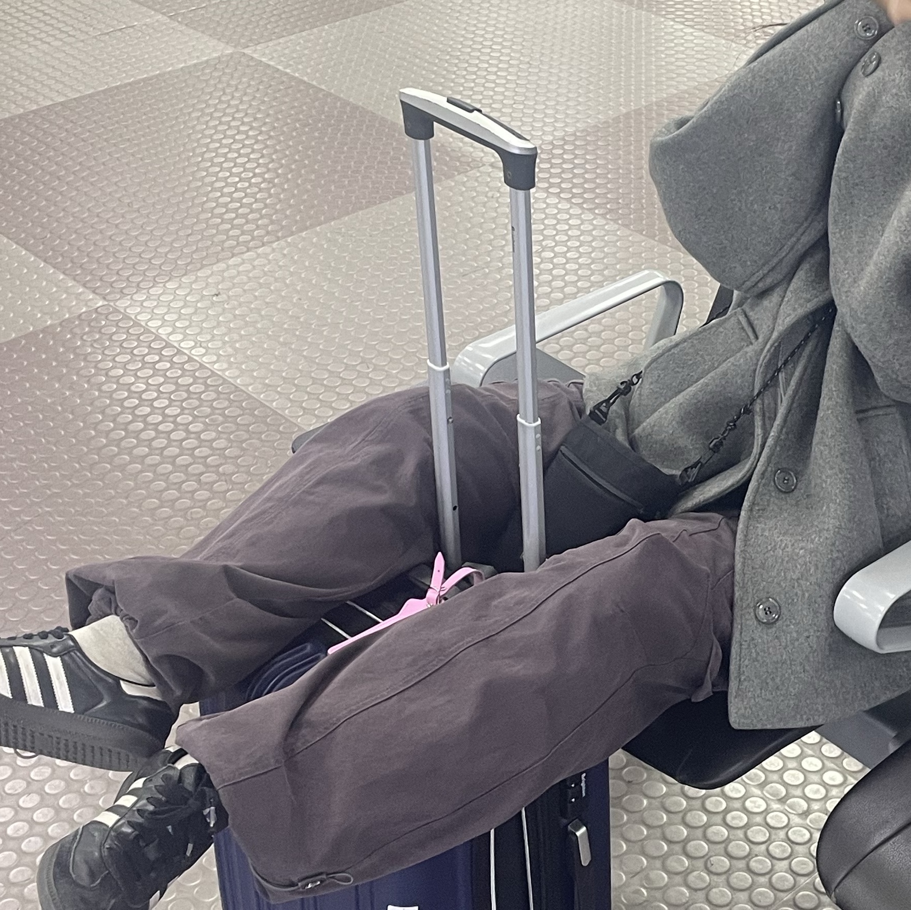 으누쨘 (@wjeont) 님의 게시물 | KREAM