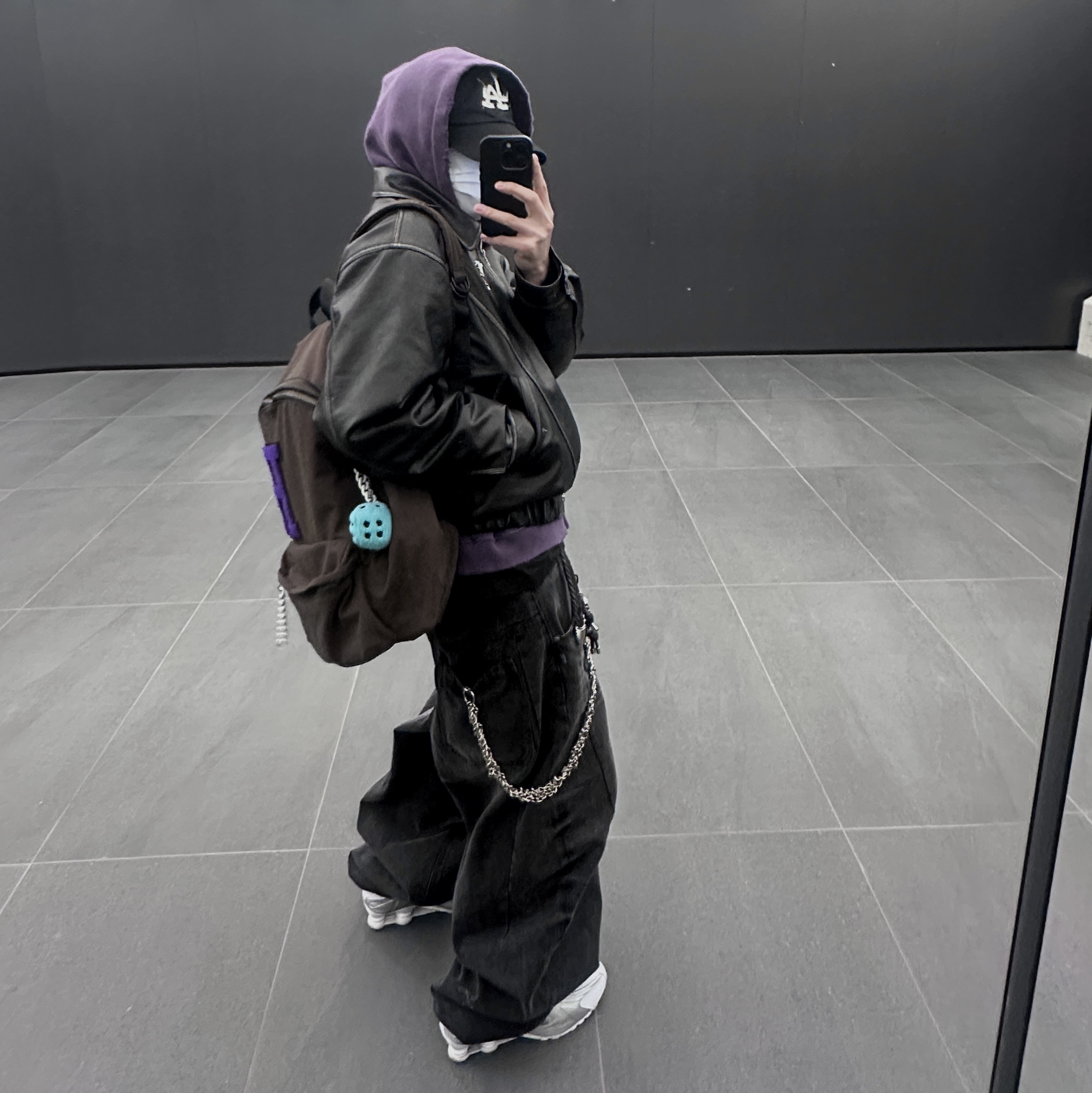 (@ho_jxng) 님의 게시물 | KREAM