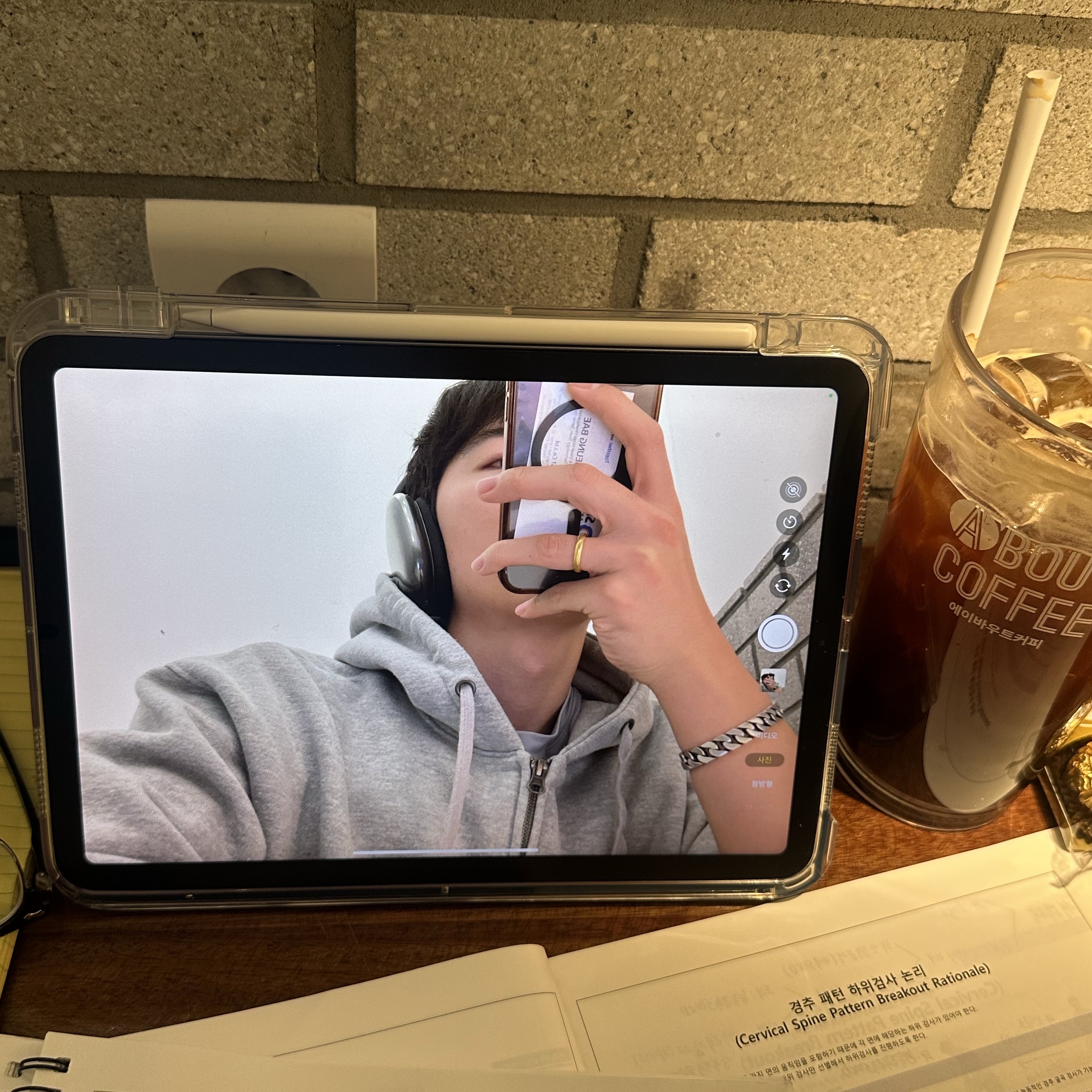 김지훈 (@jhunie_s) 님의 게시물 | KREAM