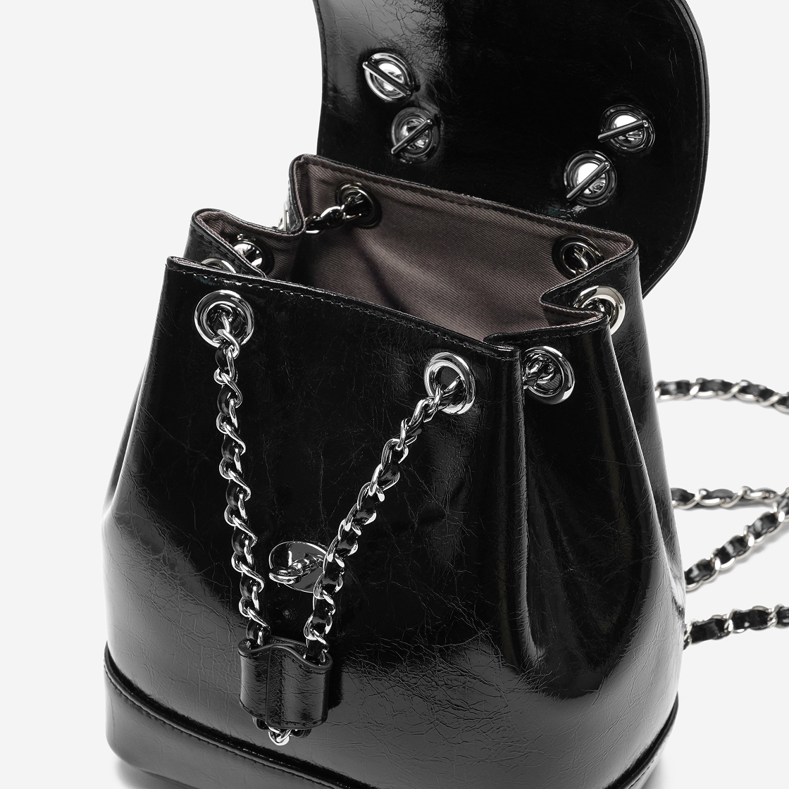 카디널 레드 하우아백 블랙 | Cardinal Red | KREAM