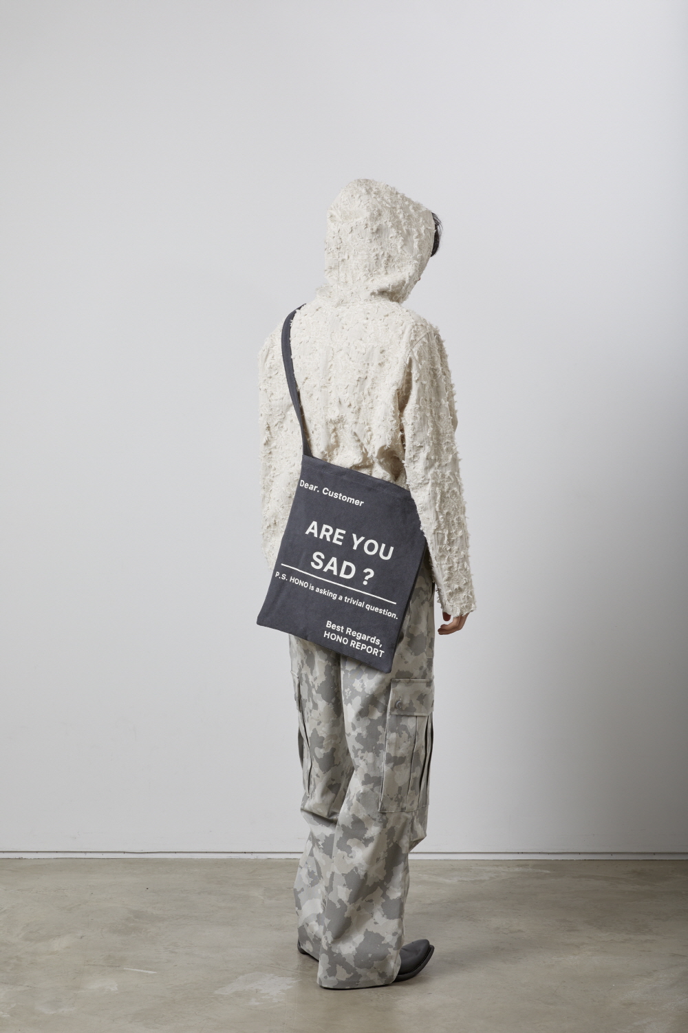 호노 리포트 후드 집업 화이트 샌드 | Hono Report | KREAM