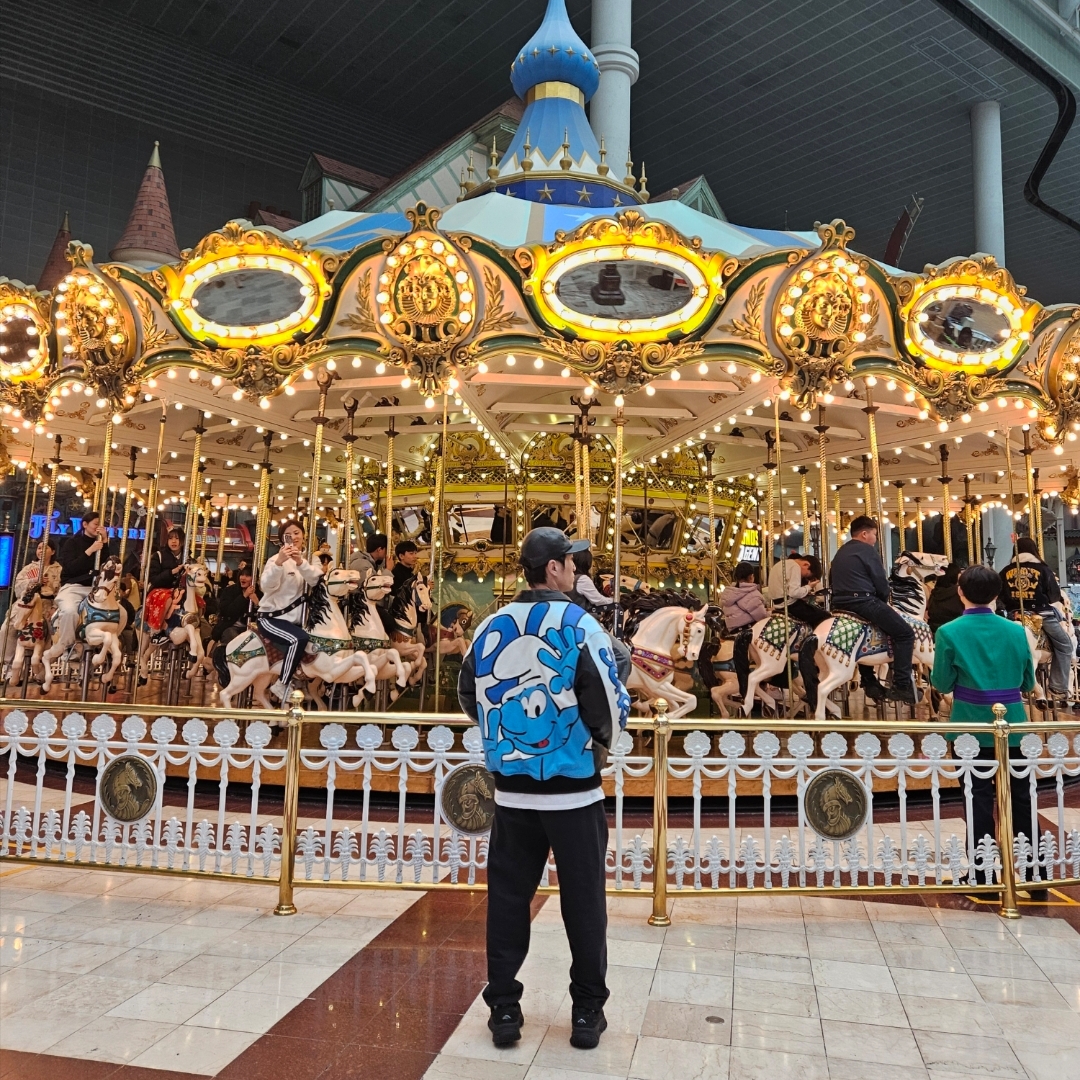 soo yeon (@supremenike...) 님의 게시물 | KREAM