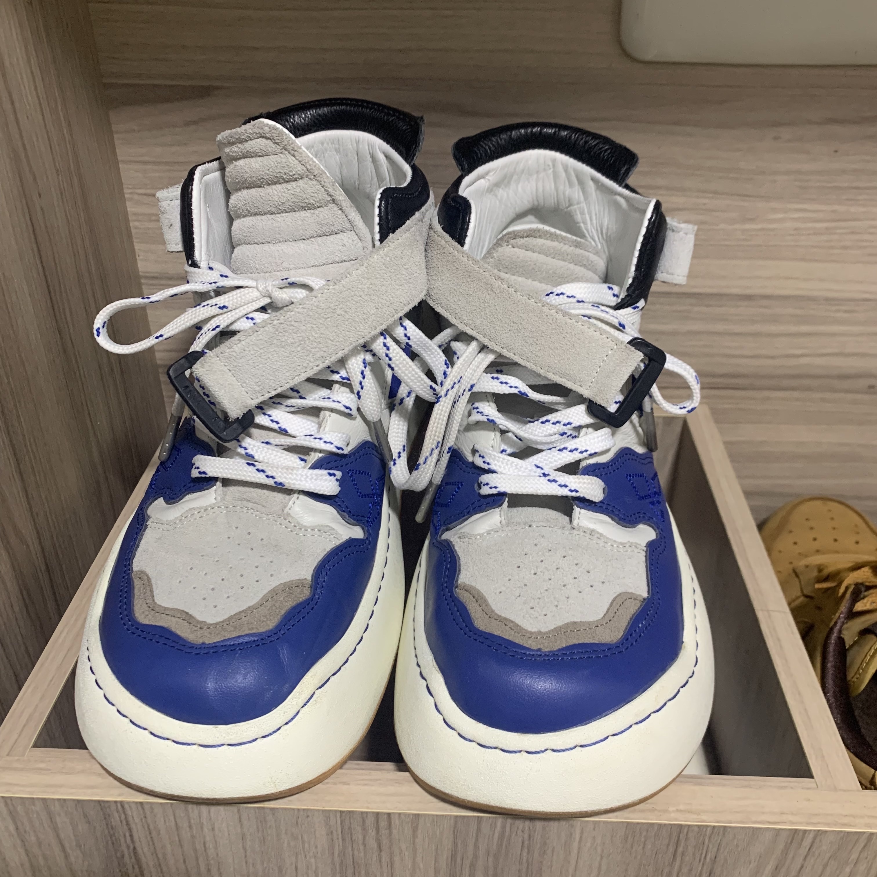 kk (@h_kyo) 님의 게시물 | KREAM