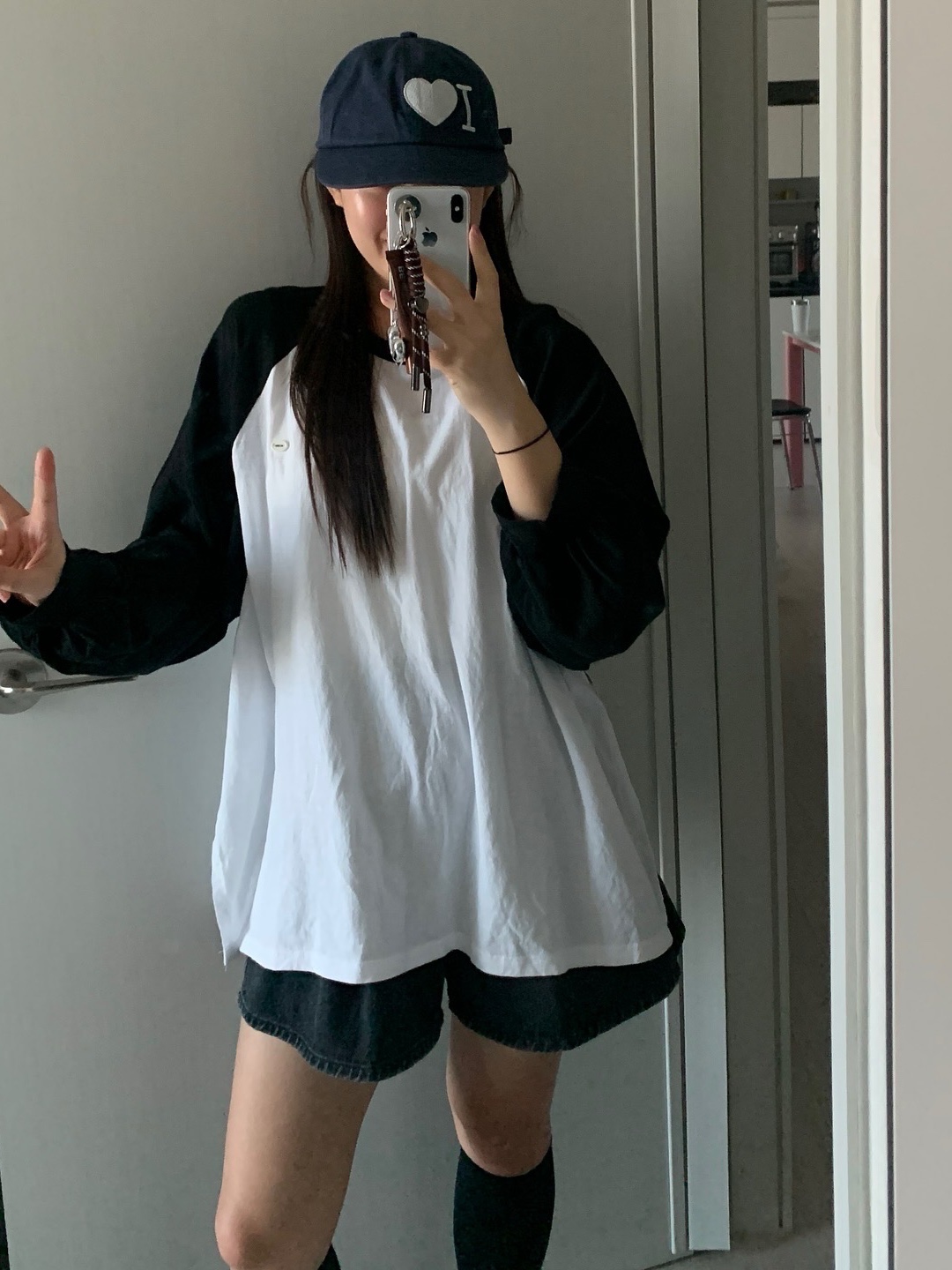 oneul.codi (@oneul.codi) 님의 게시물 | KREAM