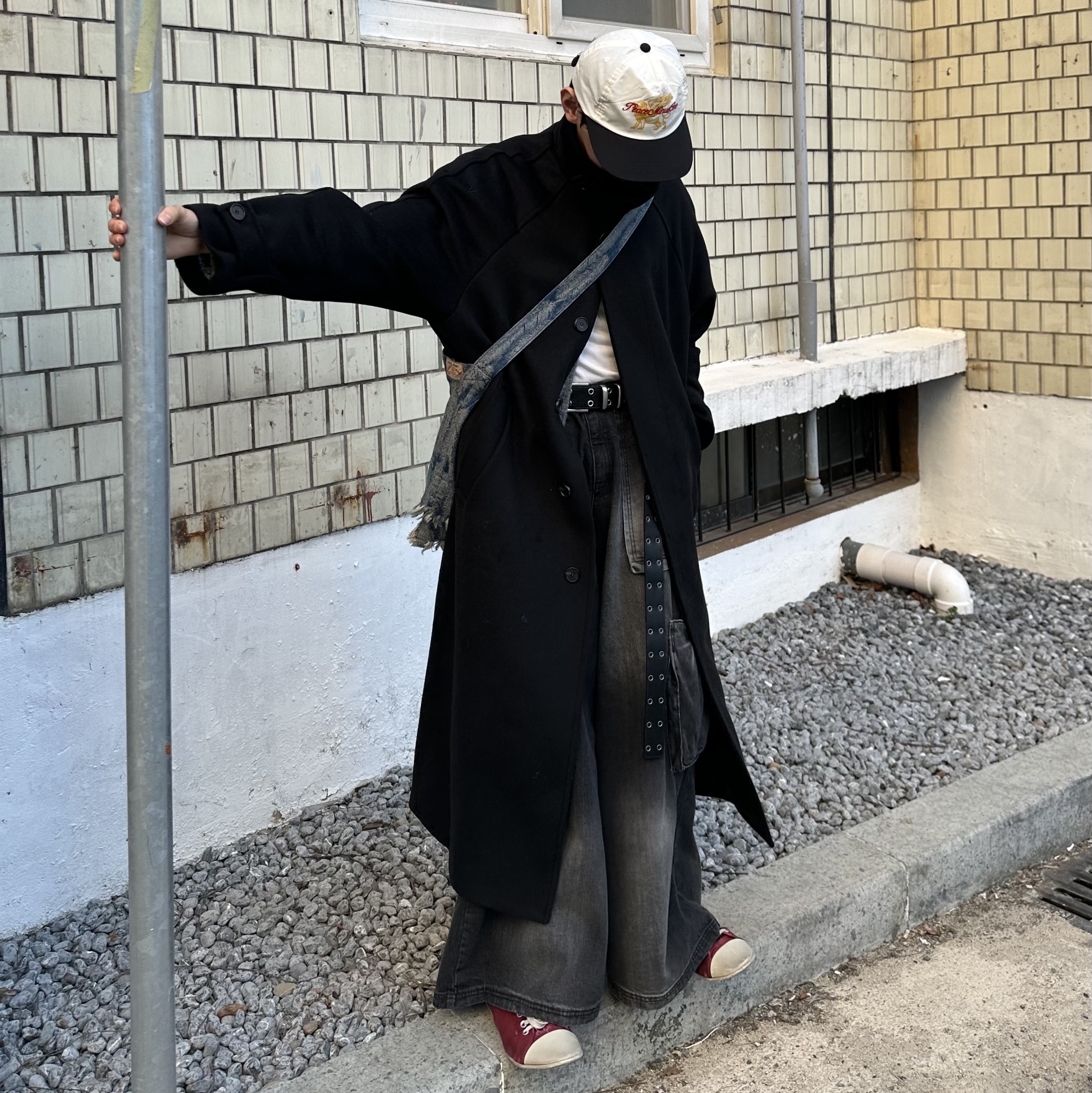 강민우 (@_m_m_w_w_) 님의 게시물 | KREAM