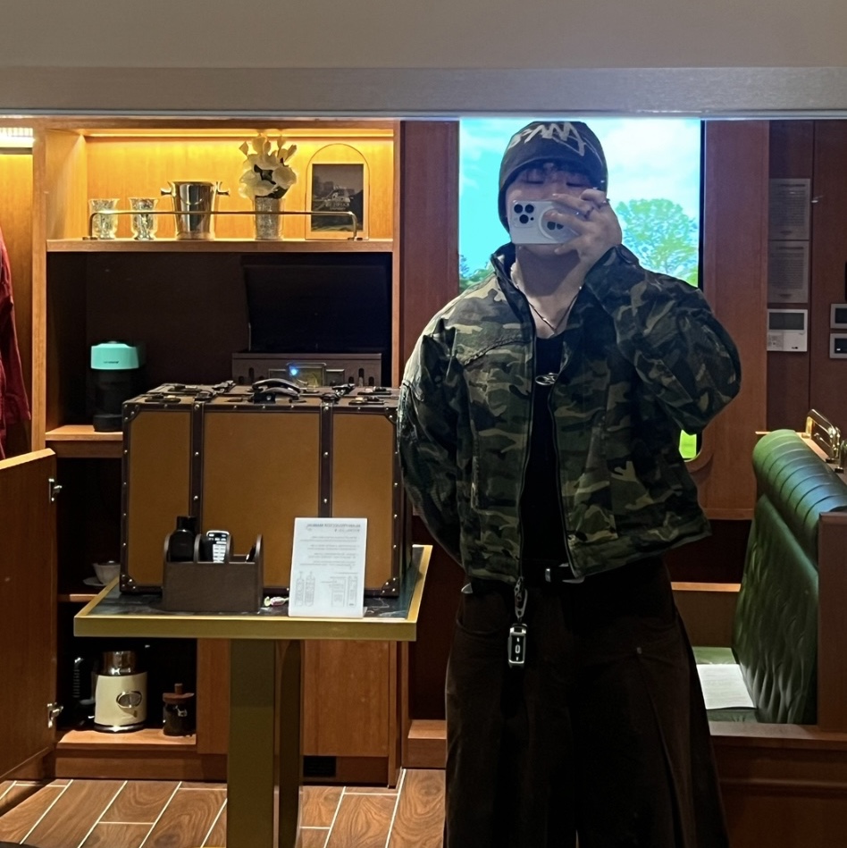 hip한 (@1_g__hong) 님의 게시물 | KREAM