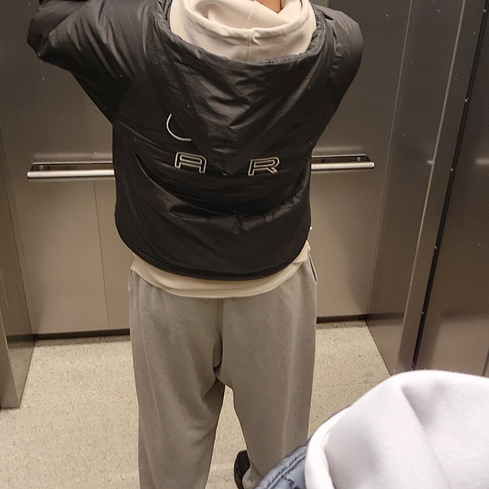 패피가 되고픈 40대 ... (@gentle_ddo.chi) 님의 게시물 | KREAM