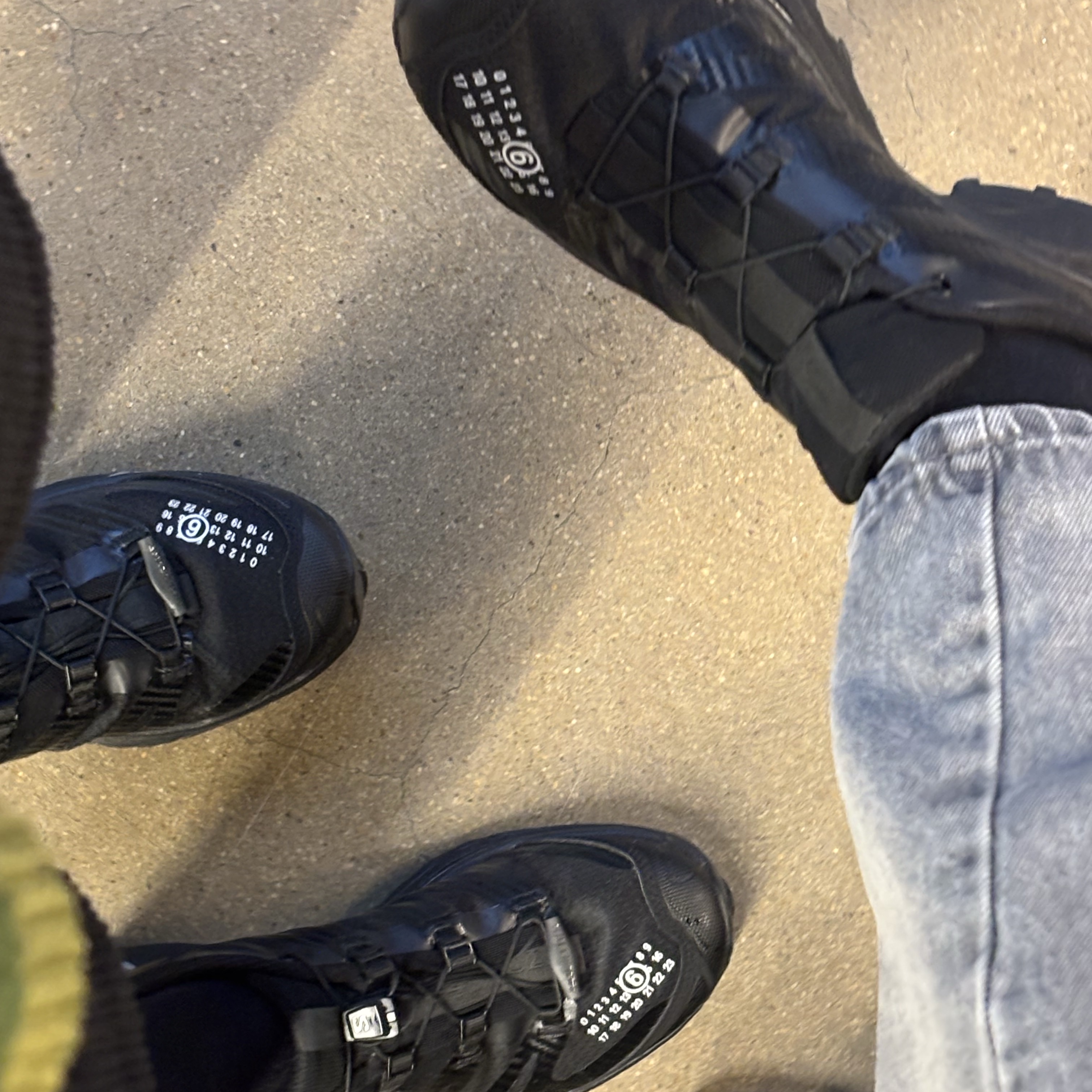 로맨틱 살로몬 | KREAM