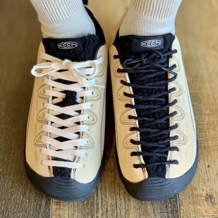 몰라 빨리 팔렸으면 좋... (@w0hery) 님의 게시물 | KREAM