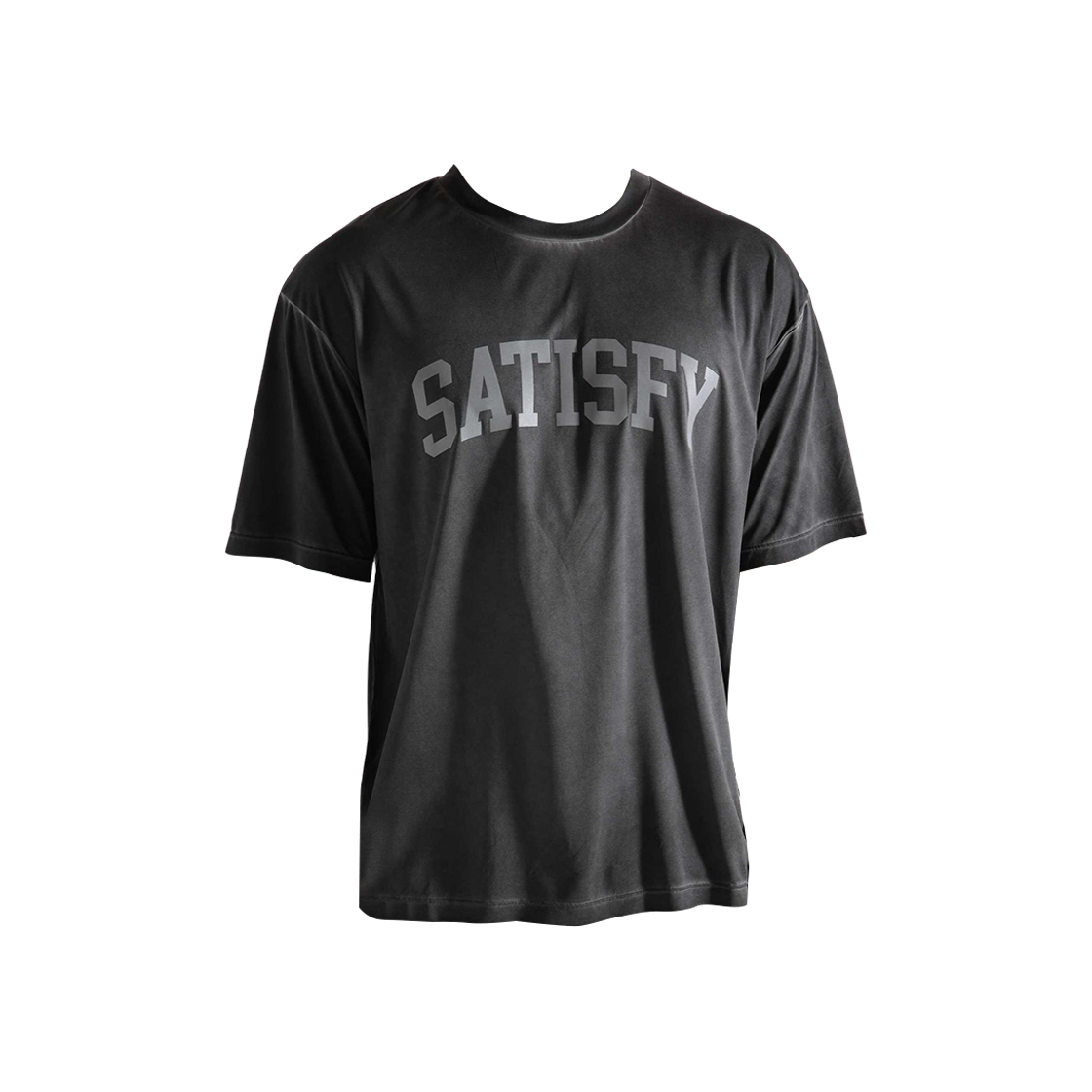 새티스파이 아우라라이트 티셔츠 피그먼트 블랙 | Satisfy | KREAM