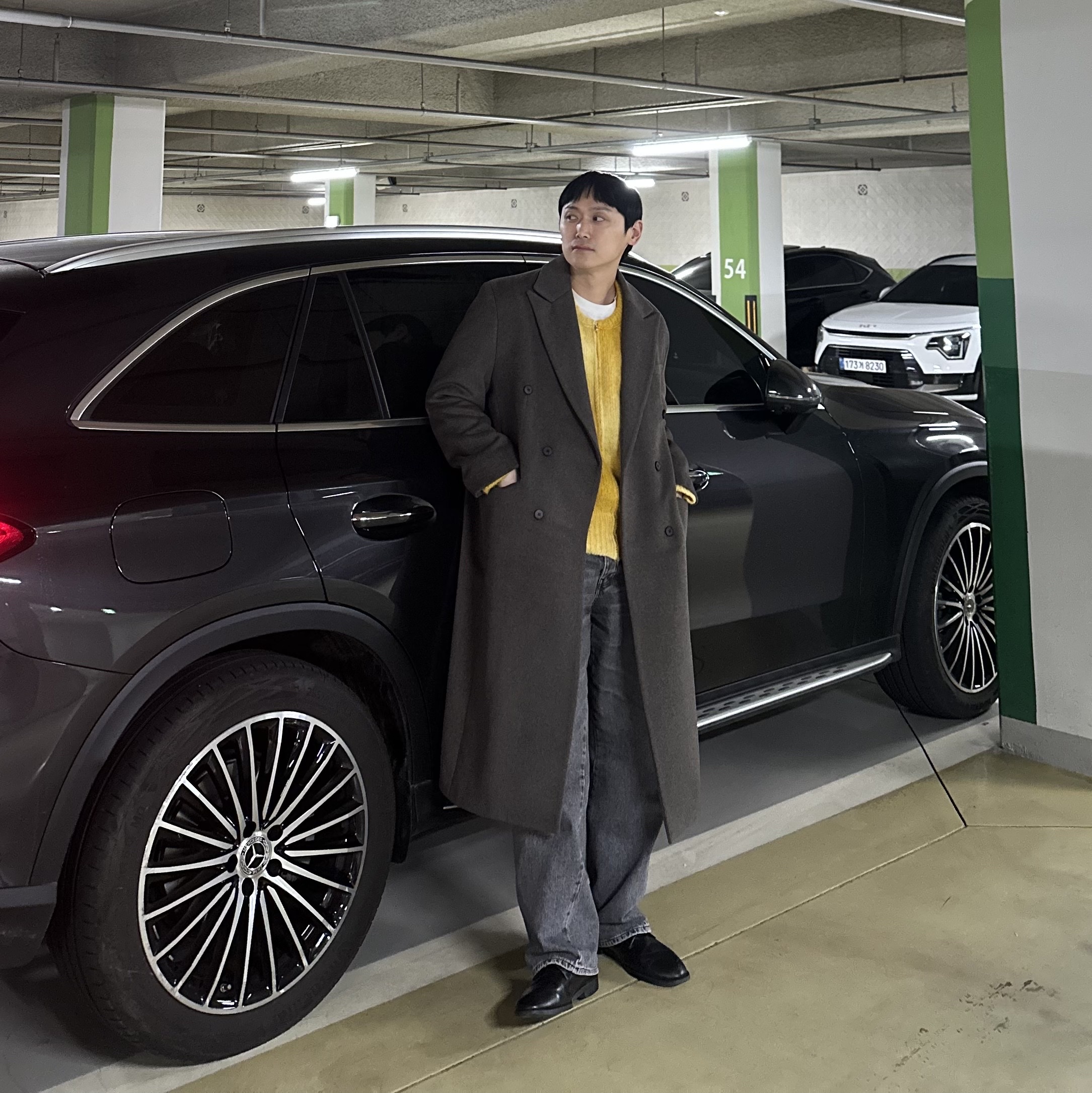 장롱이 (@_zanglong) 님의 게시물 | KREAM