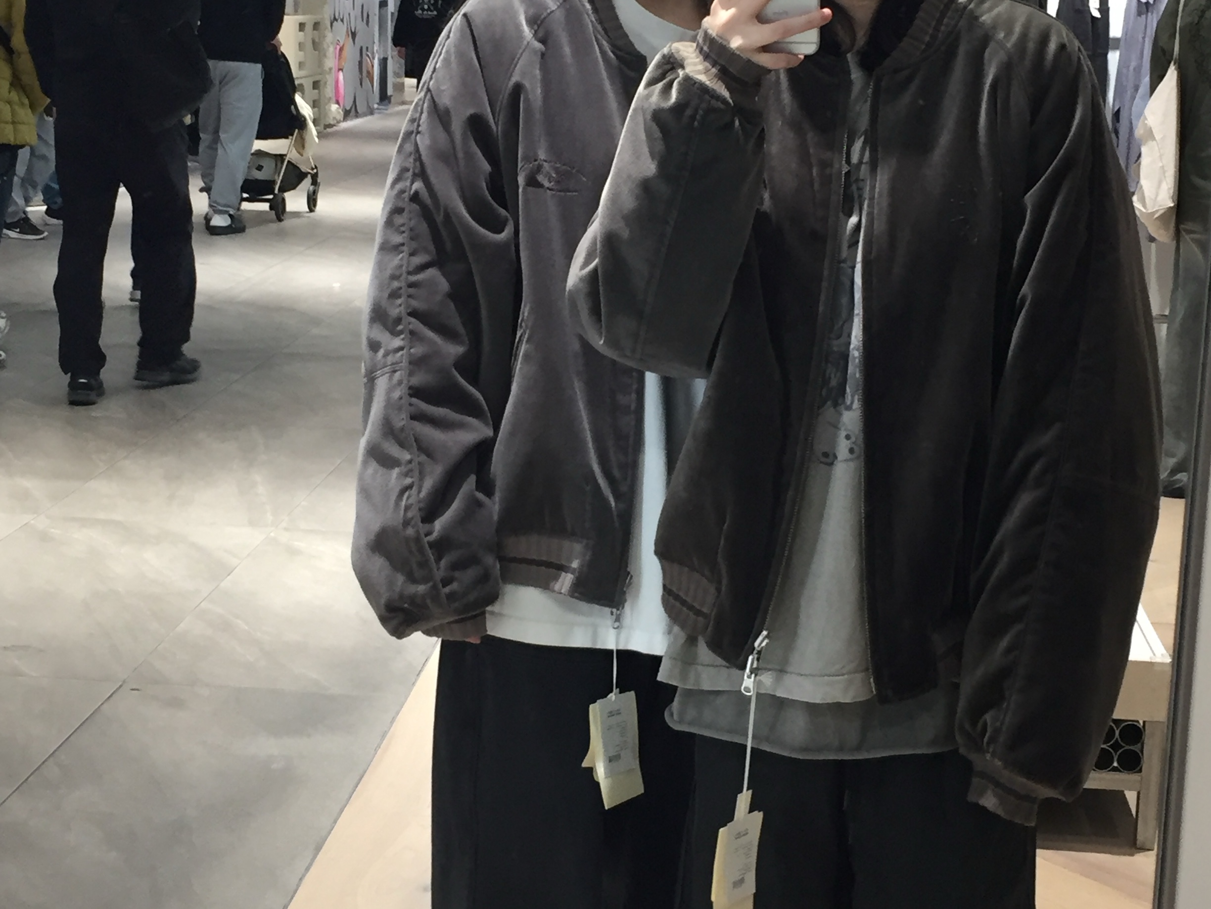 (@golocat) 님의 게시물 | KREAM