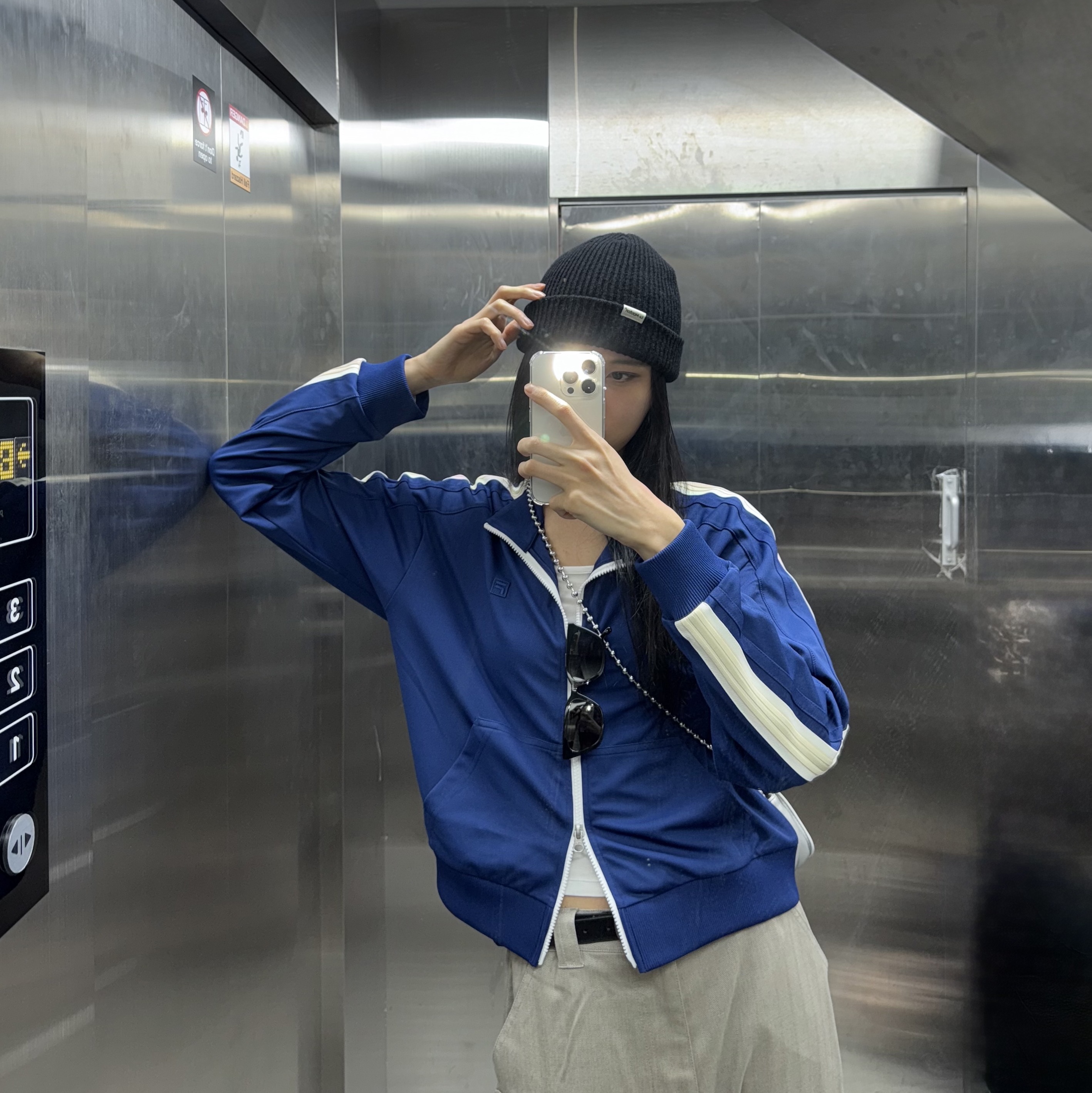 지연 (@jjiiyon) 님의 게시물 | KREAM