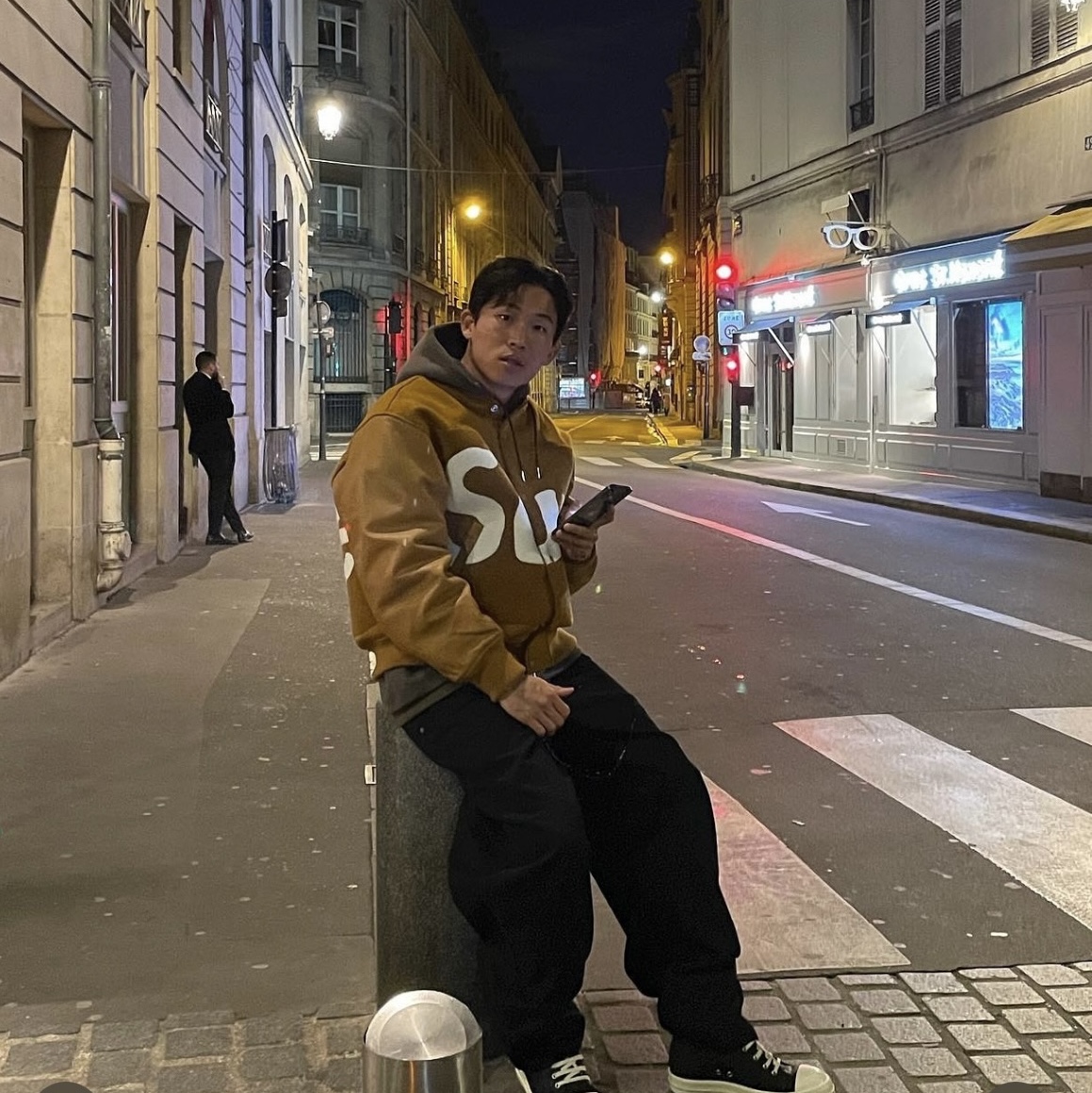 슈프림은 이렇게 입는거야 | KREAM