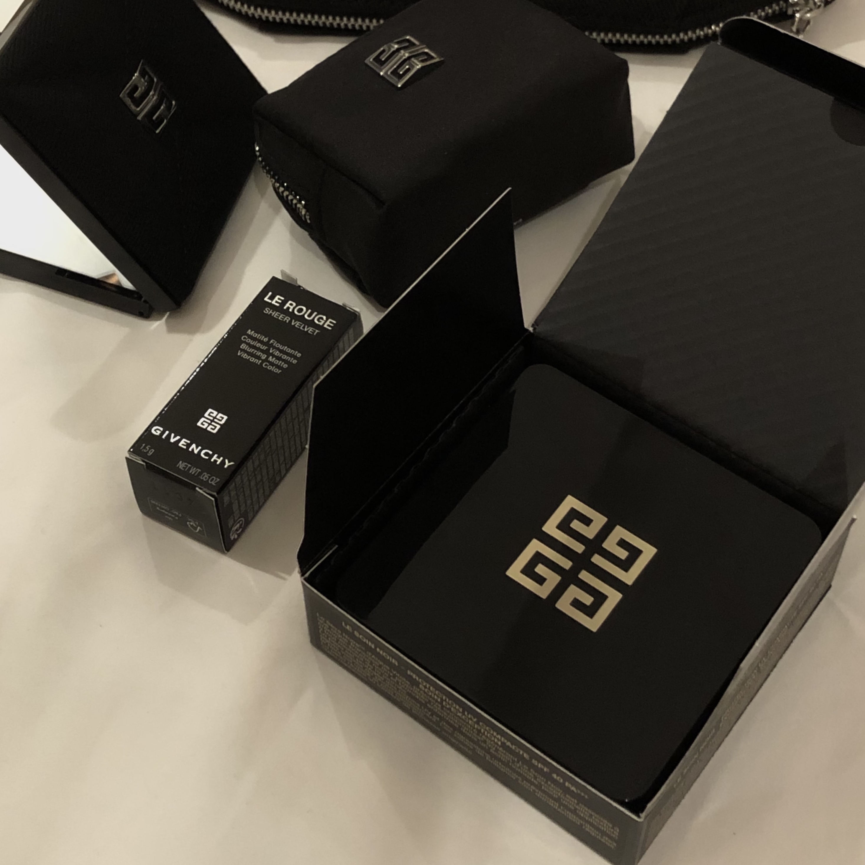 (@ououii) 님의 게시물 | KREAM