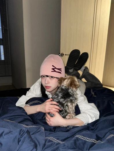 (@3vlccd) 님의 게시물 | KREAM