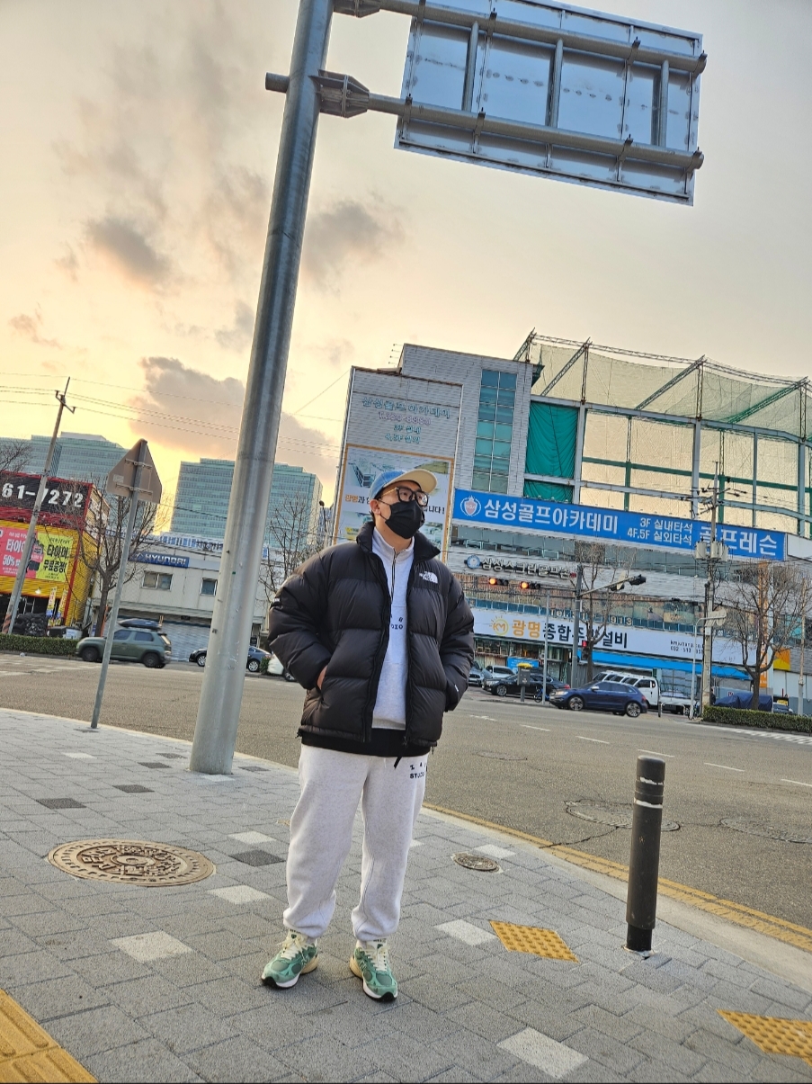 #아이앱#슈프림#눕시#뉴발란스993 | KREAM