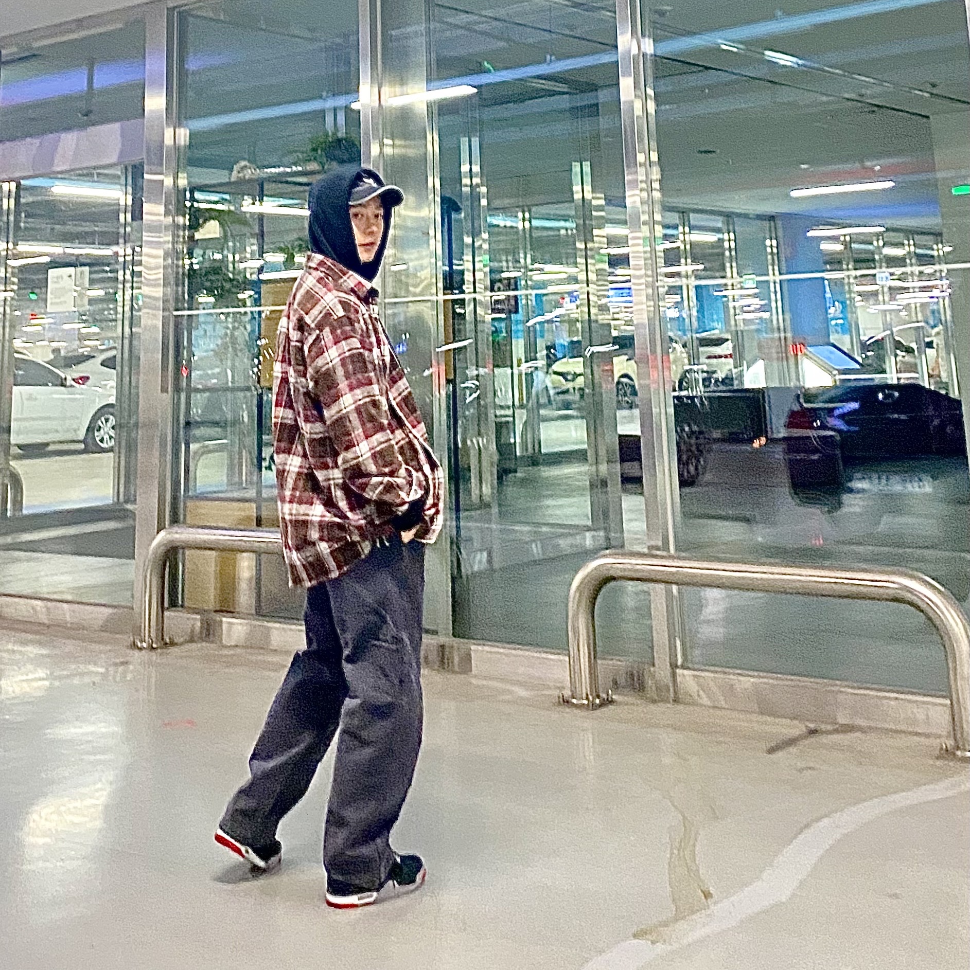 🤞 (@0yulluy0) 님의 게시물 | KREAM