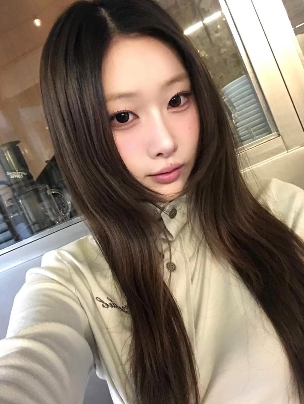 oneul.codi (@oneul.codi) 님의 게시물 | KREAM