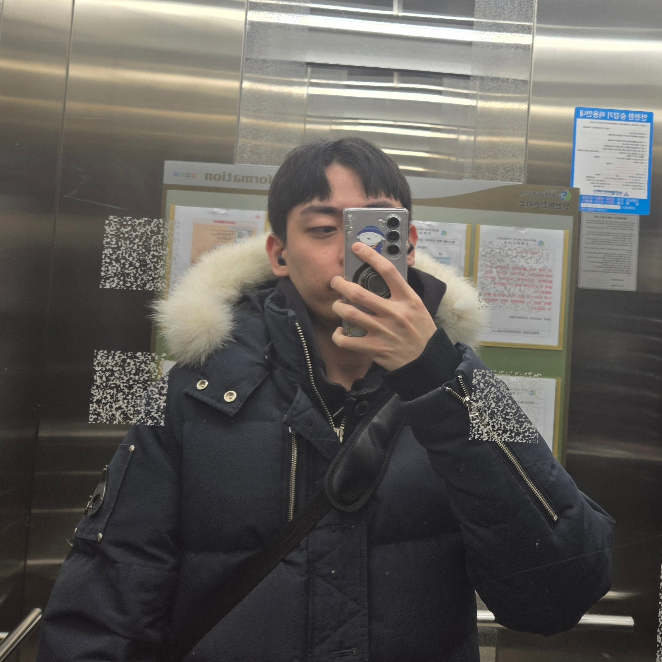 yejun208 (@tom_jerry_yj) 님의 게시물 | KREAM