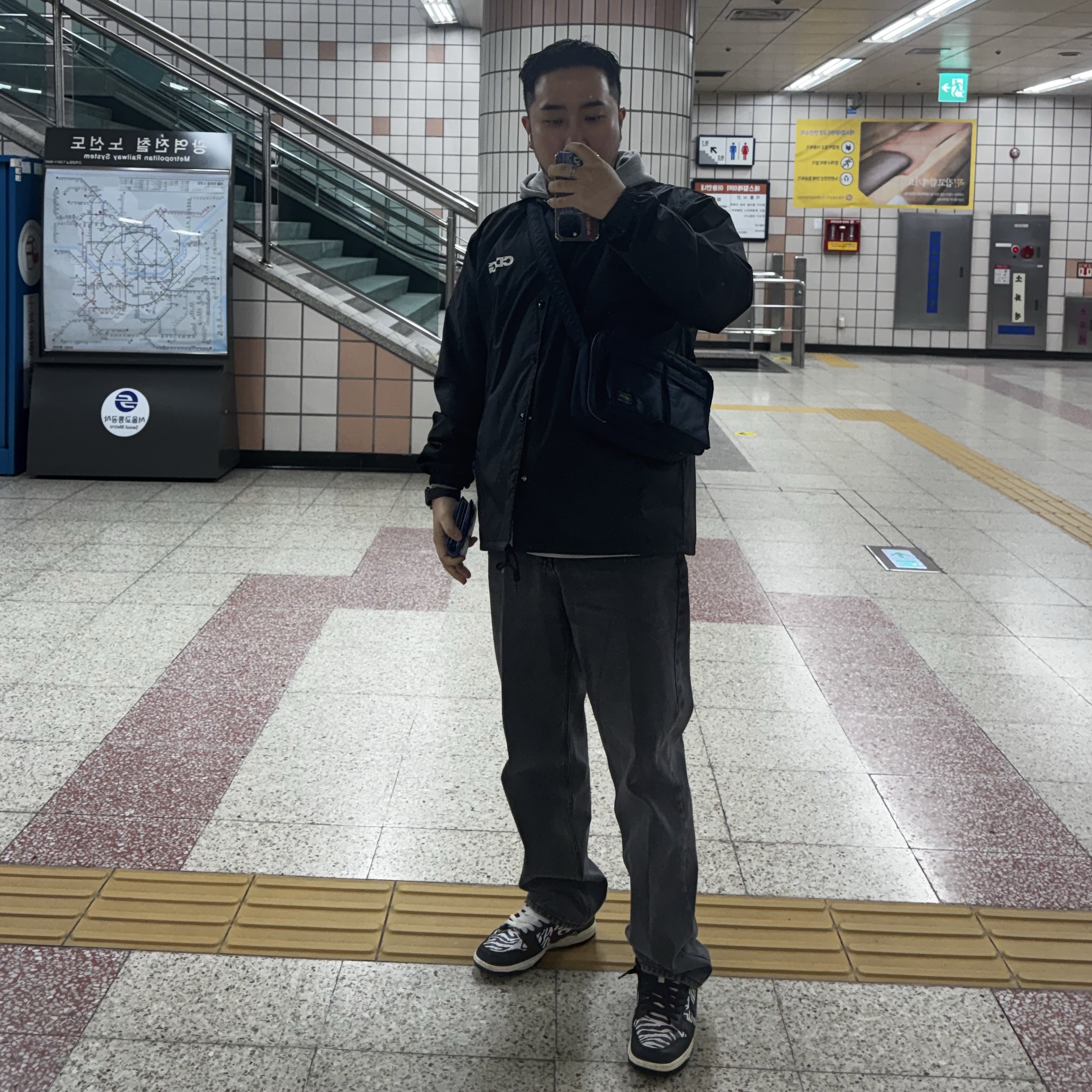 @hoon_x_hoon (@hoon_x_hoon) 님의 게시물 | KREAM